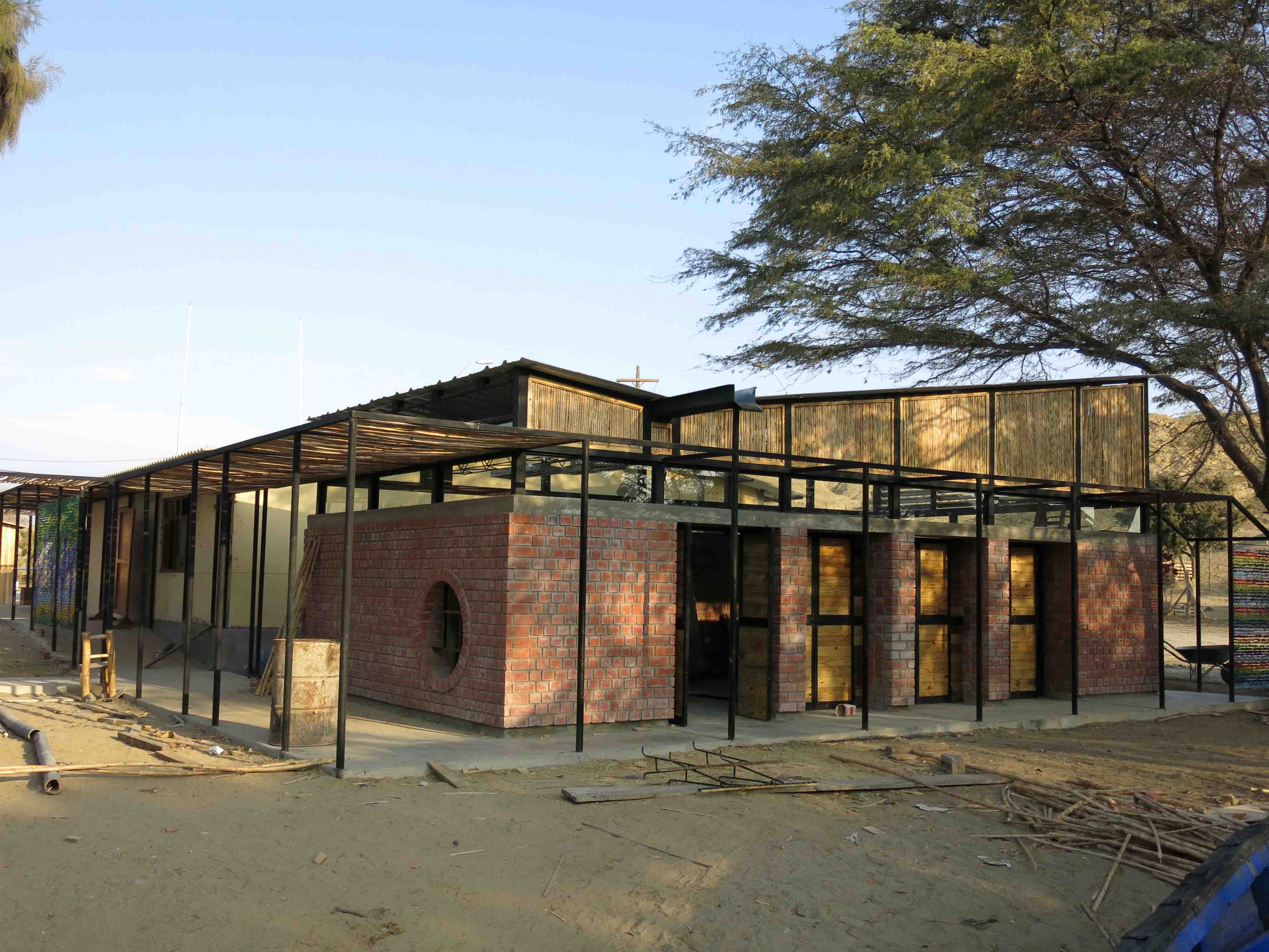 Idea 752798: Santa Elena de Piedritas School by Architecture for ...