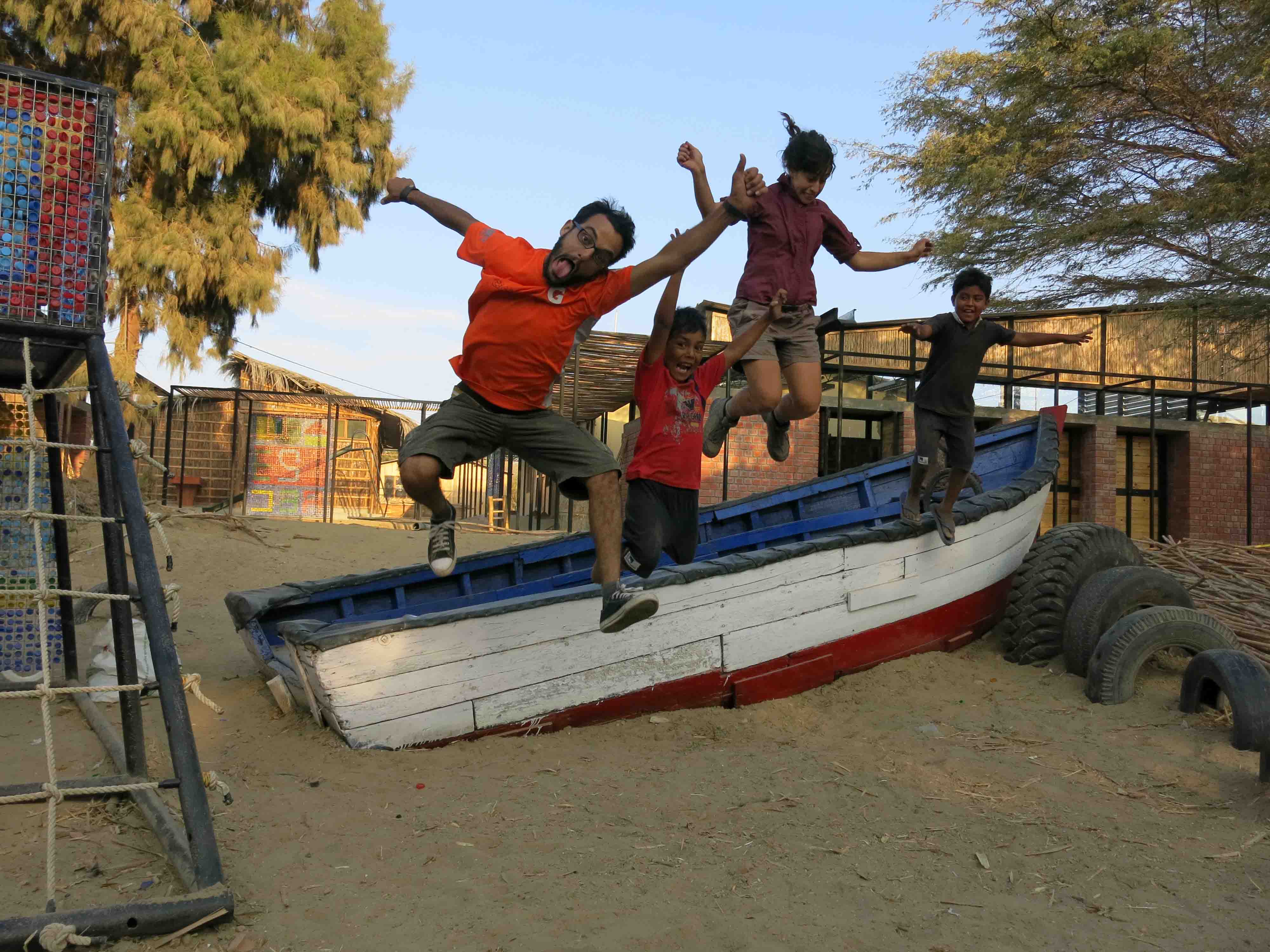 Idea 752799: Santa Elena de Piedritas School by Architecture for ...