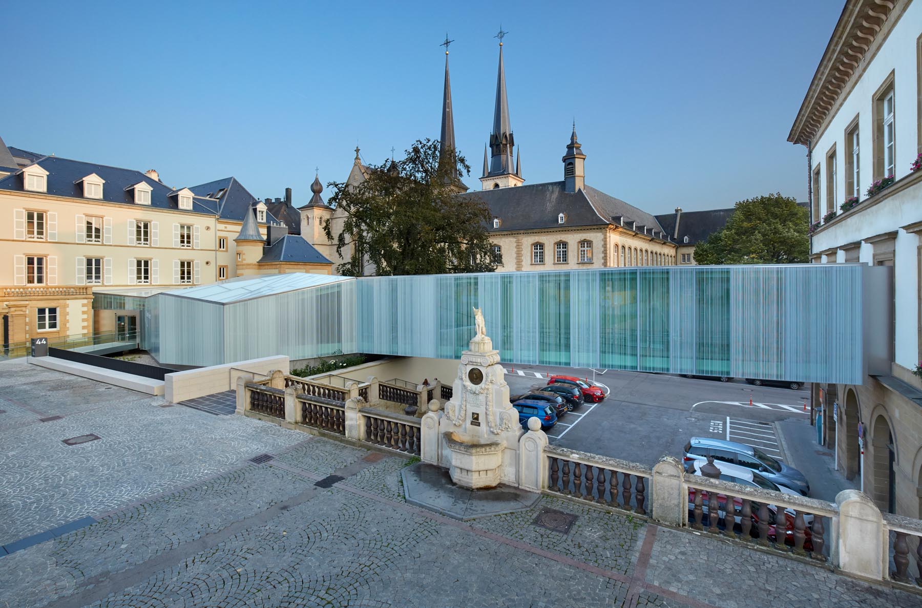 Centre Guillaume II Luxembourg - New "Bierger-Center" by STDM architects & urban planners ...