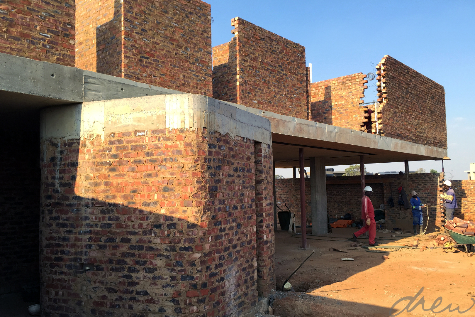 Idea 2112606: floating box house by Drew Architects + Interiors in Johannesburg, South Africa ...