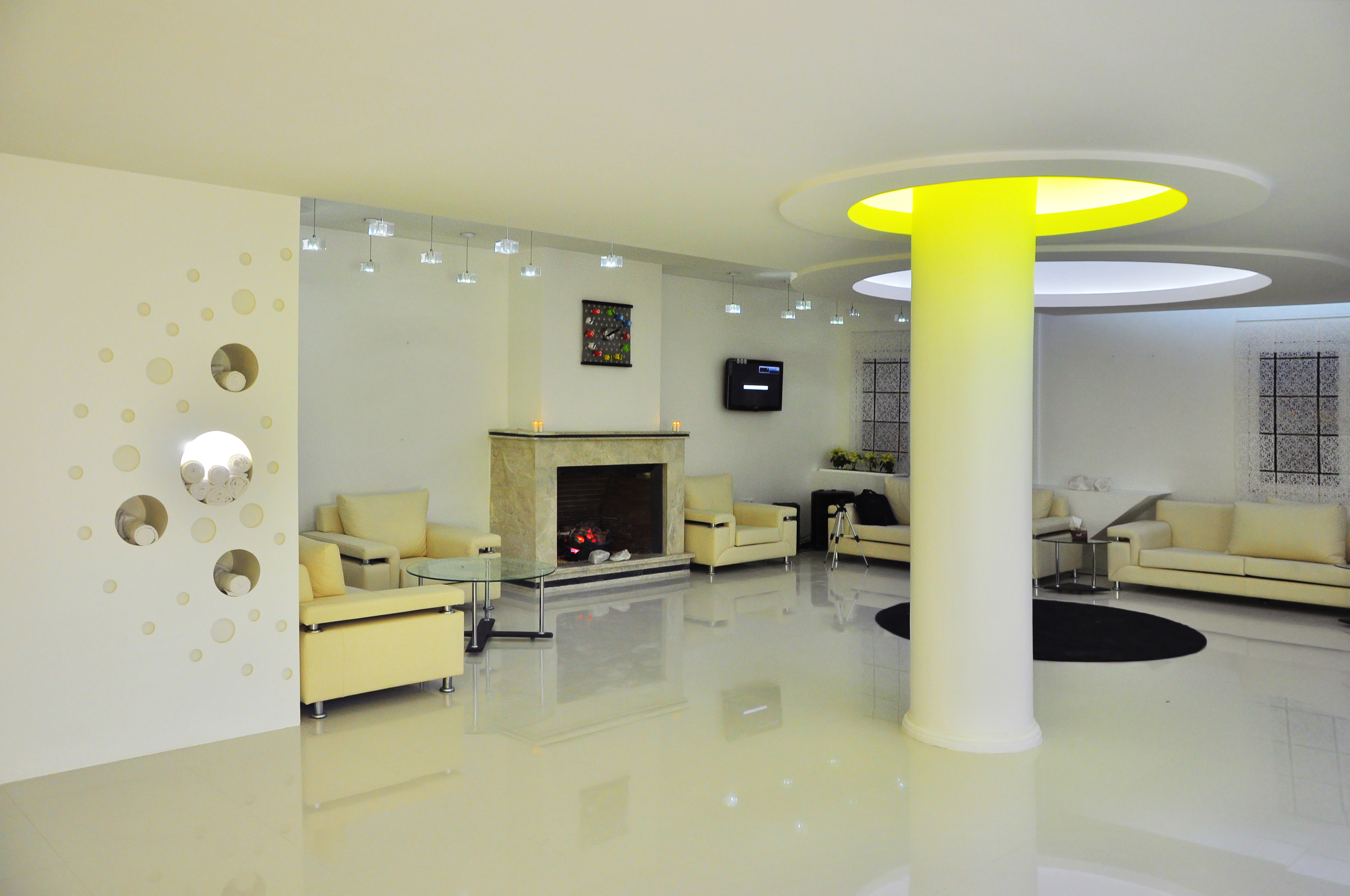 Idea 2773972: White Dream Beauty Salon by Special Space Studio - Mojtaba Tasallot in Tehran ...