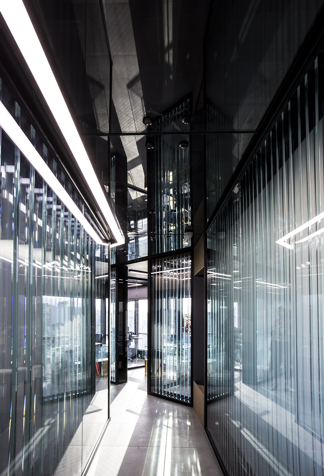 Royal (Interior Design) by Eade va Ejra - Architizer