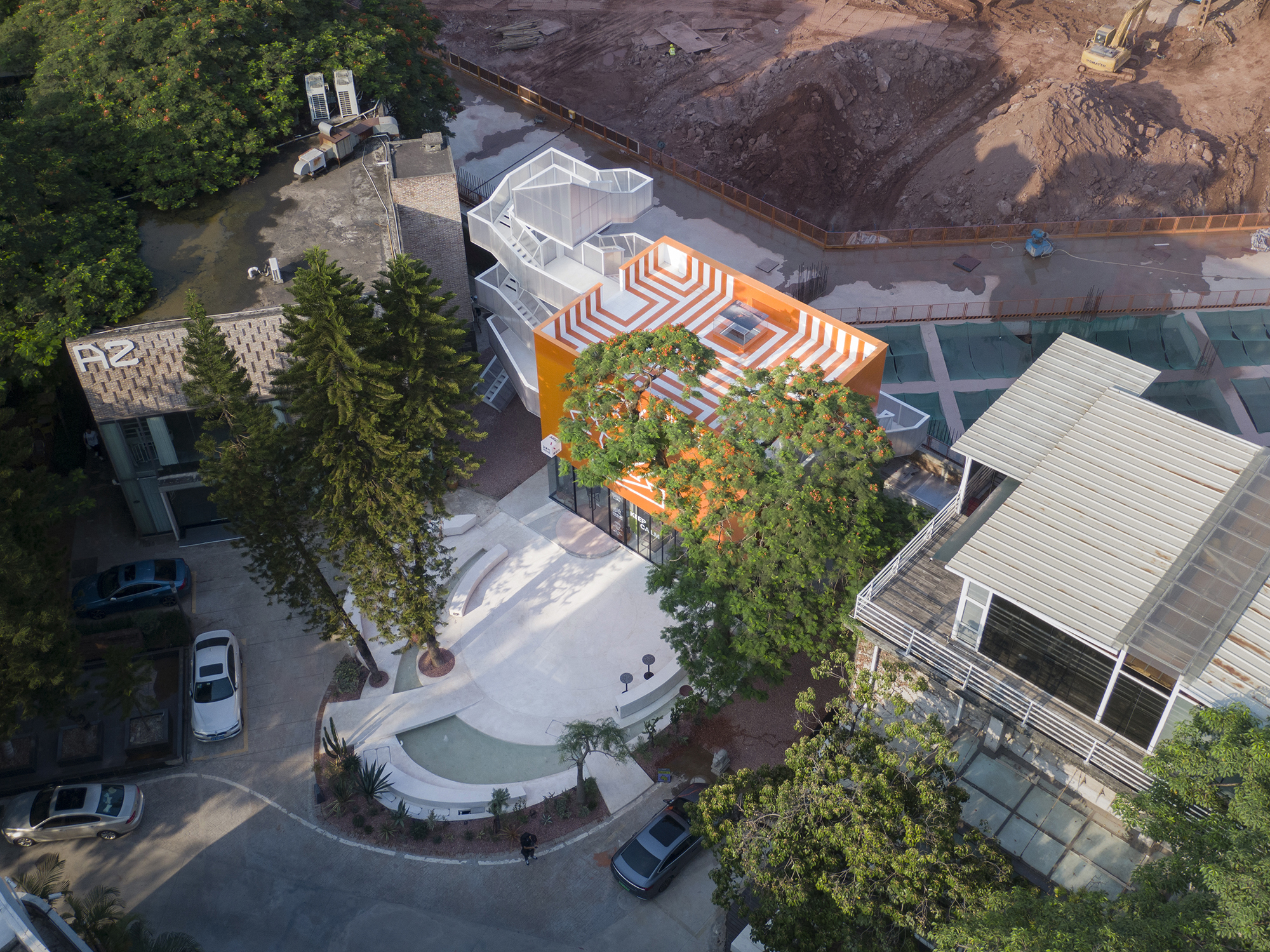 Popped Orange / Uhub HOUSE by Wutopia Lab by Wutopia Lab - Architizer