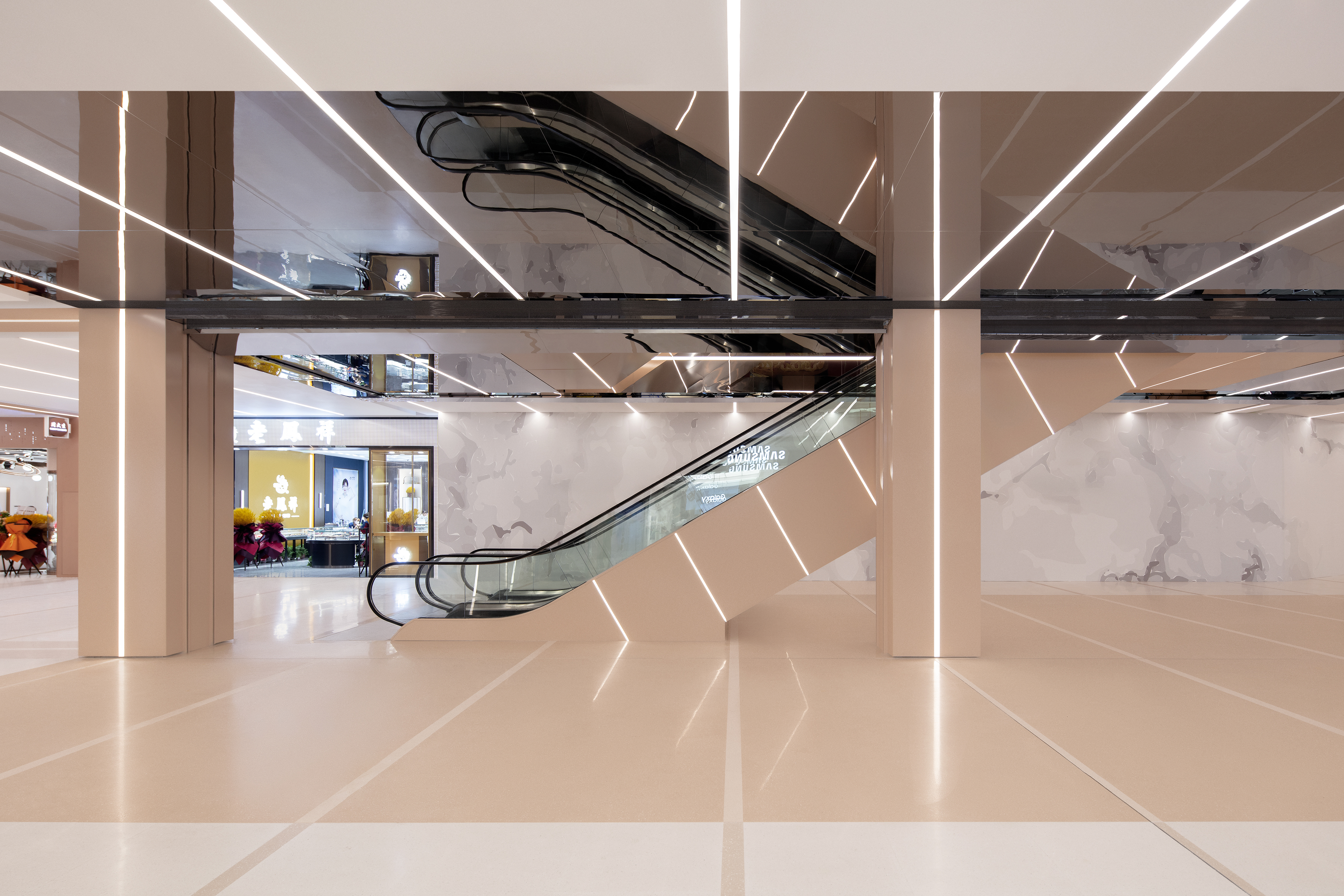 CapitaMALL Wangjing Renovation by CLOU architects - Architizer