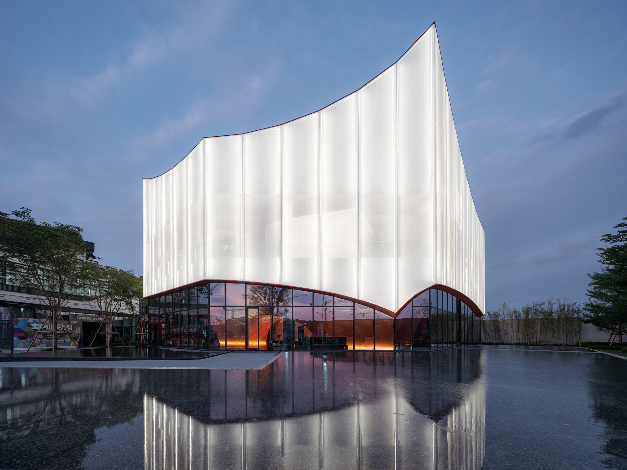 Hovering Kan-Too – Great Bay Area Center Showroom by Wutopia Lab - Architizer