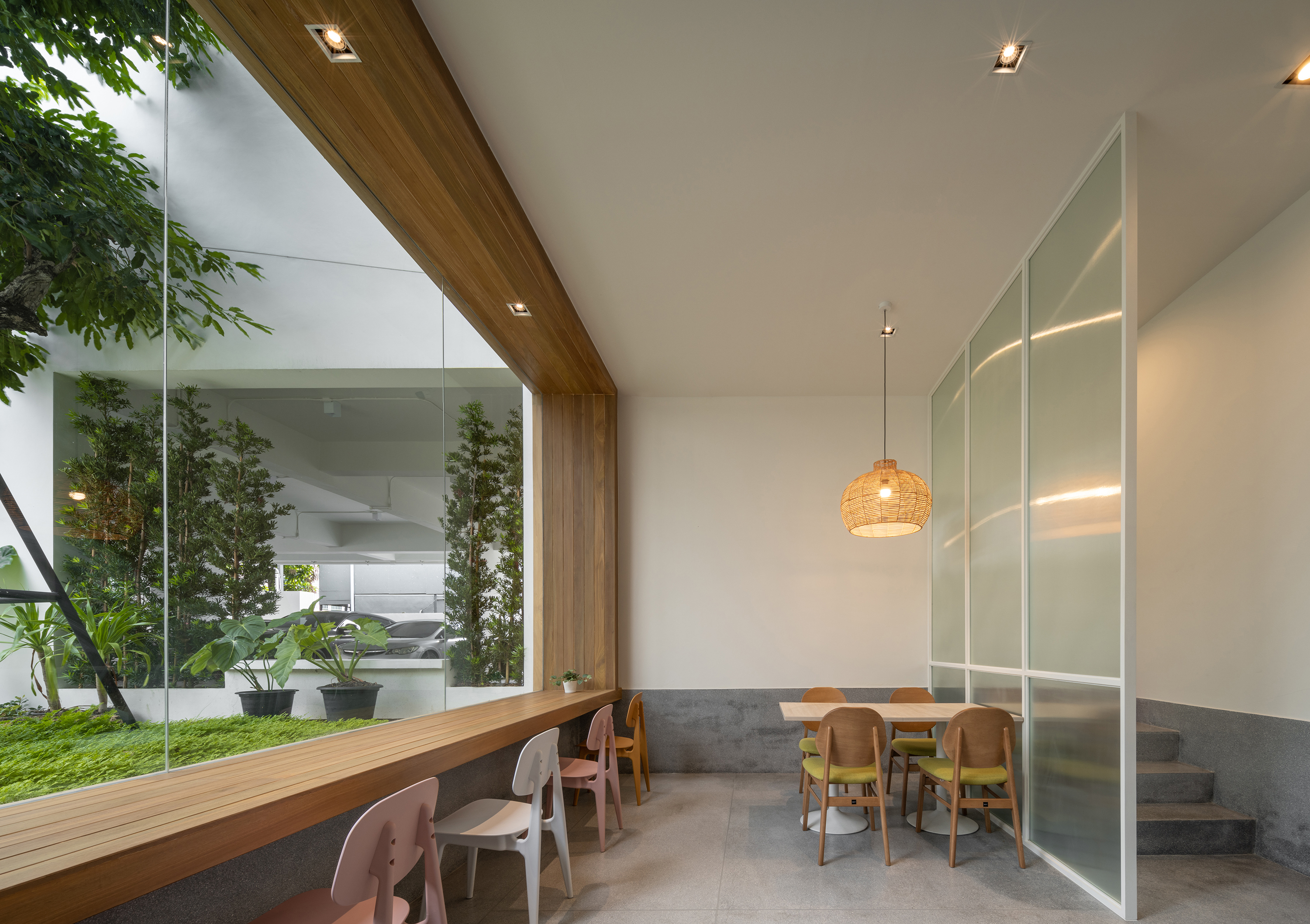 RISU Cafe by ForX Design Studio - Architizer