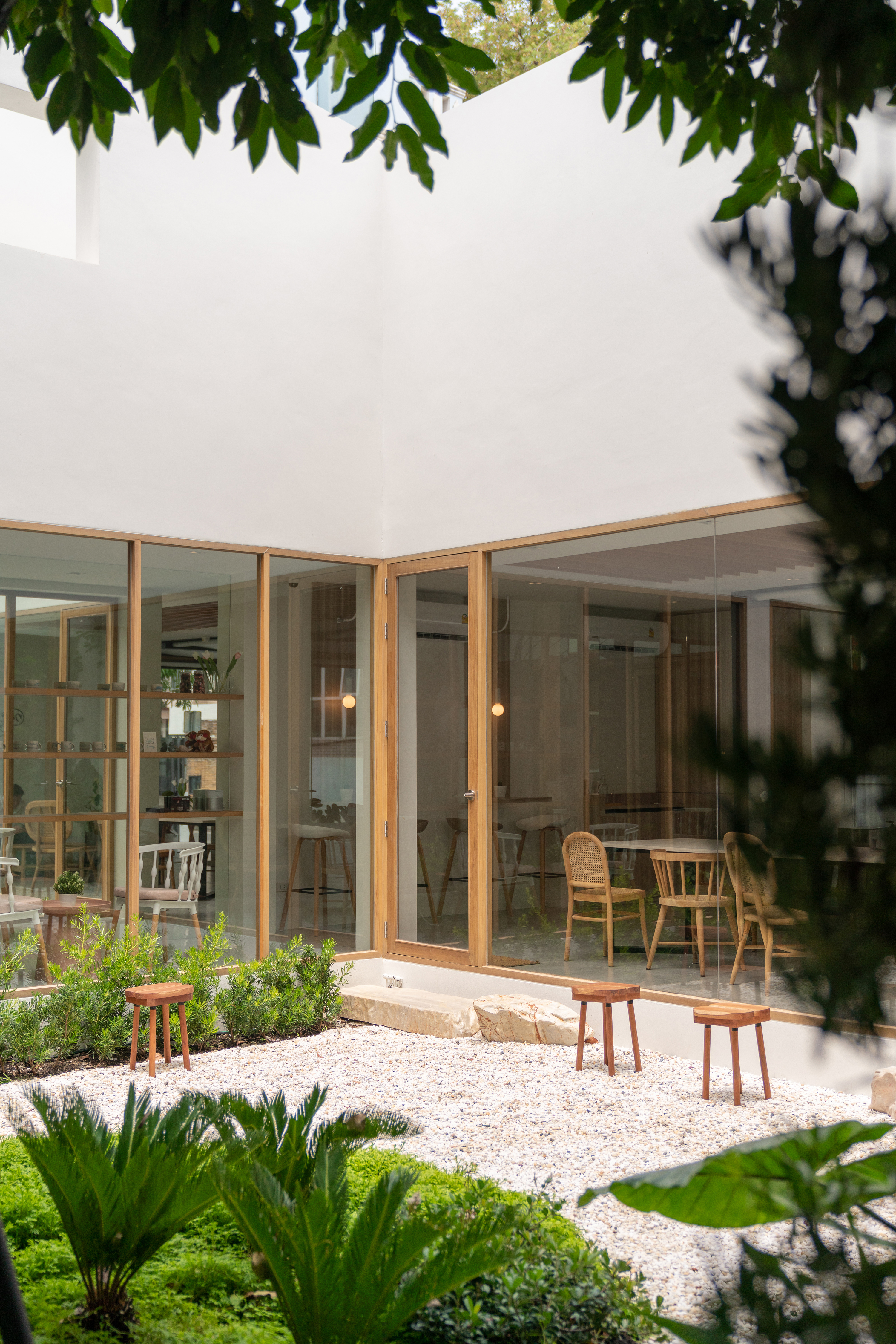 RISU Cafe by ForX Design Studio - Architizer