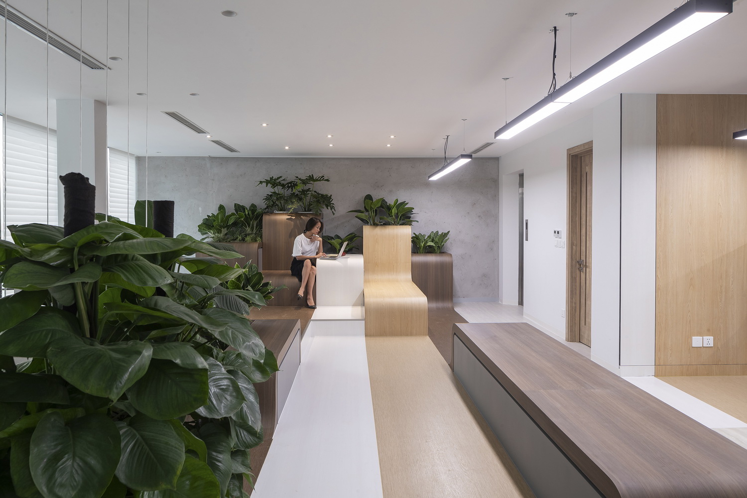Uplifting Office by Takashi Niwa Architects - Architizer