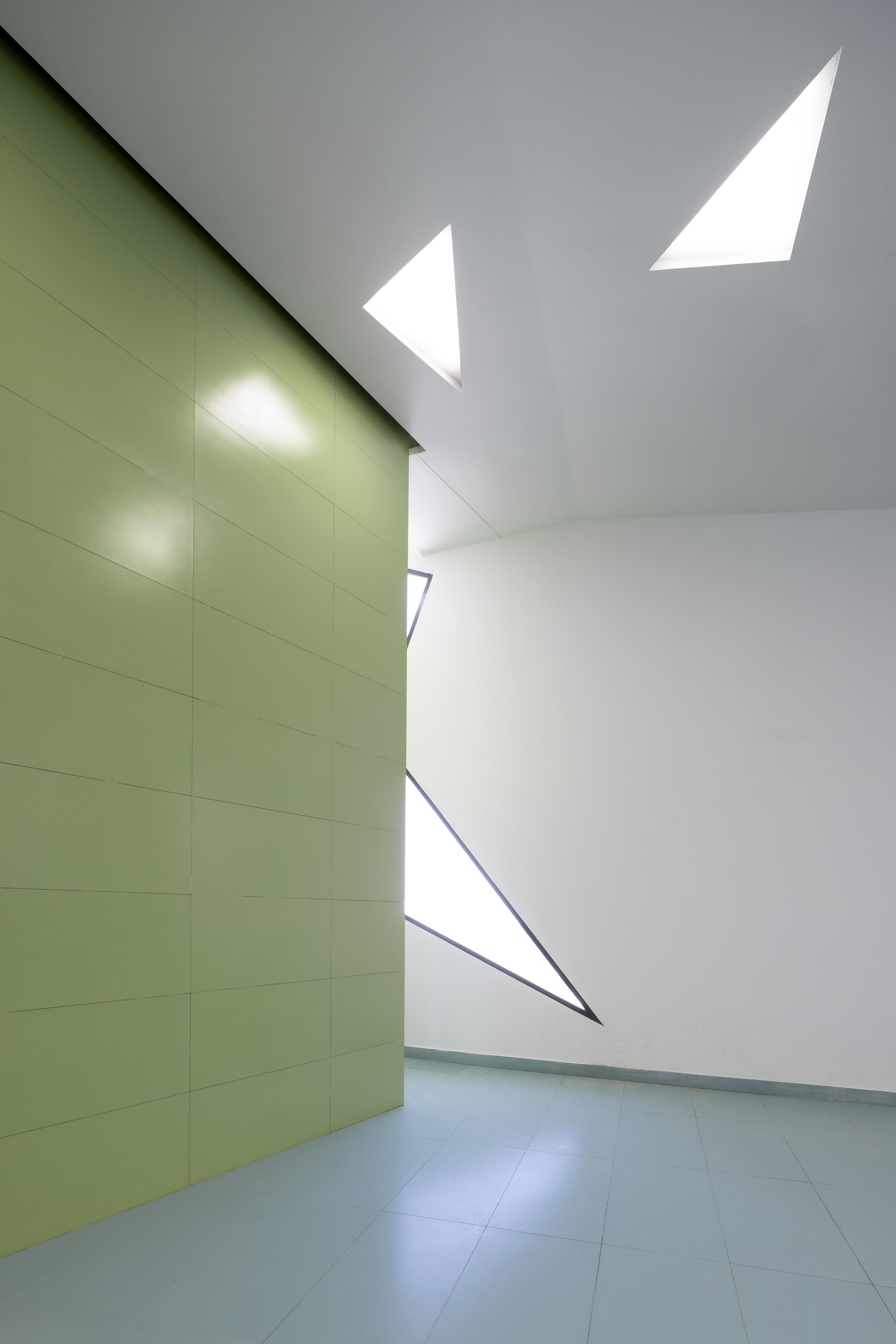 University of Semnan Auditorium and Library by New Wave Architecture(Lida Almassian / Shahin ...