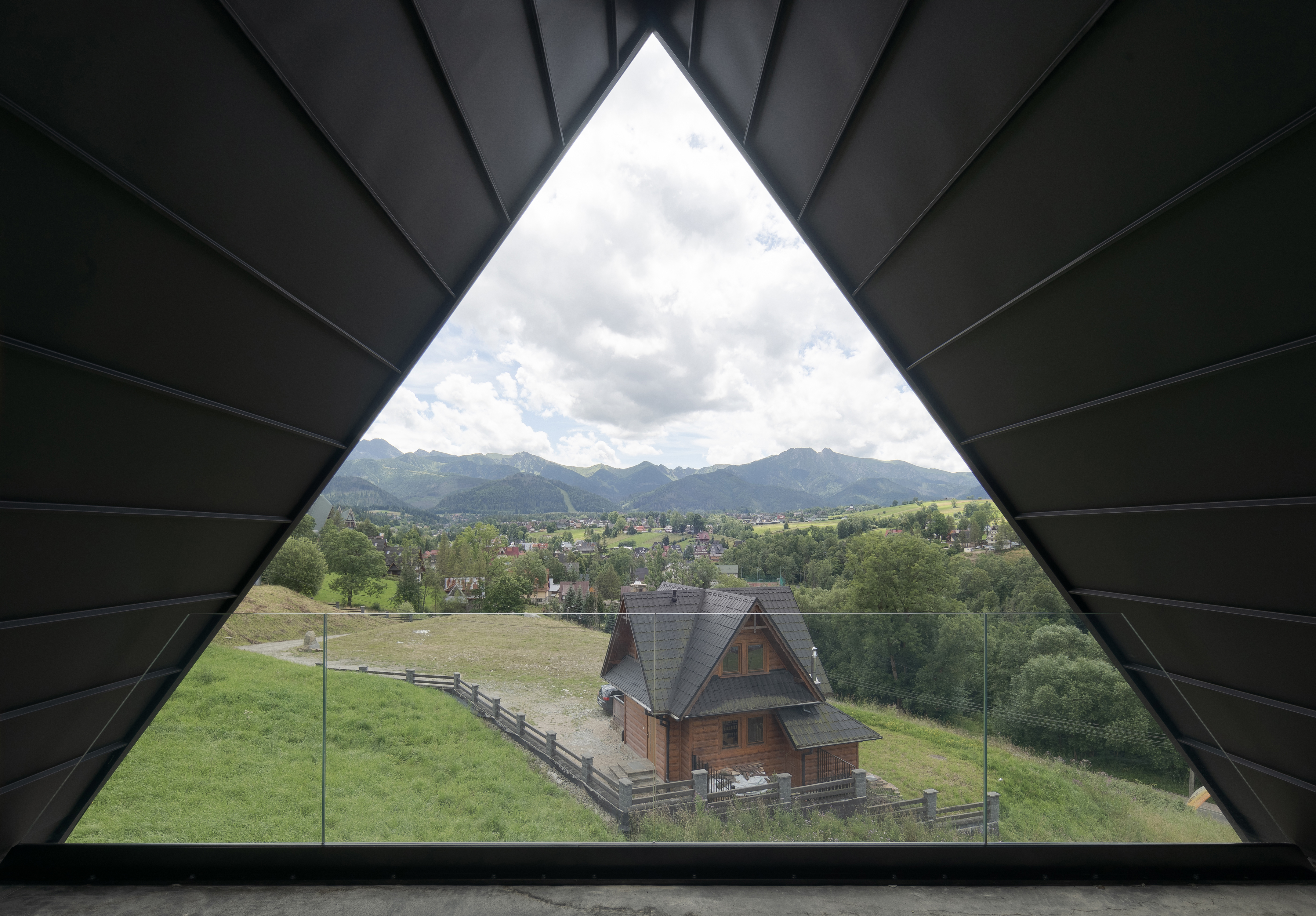 Nest boxes by Superhelix Pracownia Projektowa - Bartłomiej Drabik - Architizer