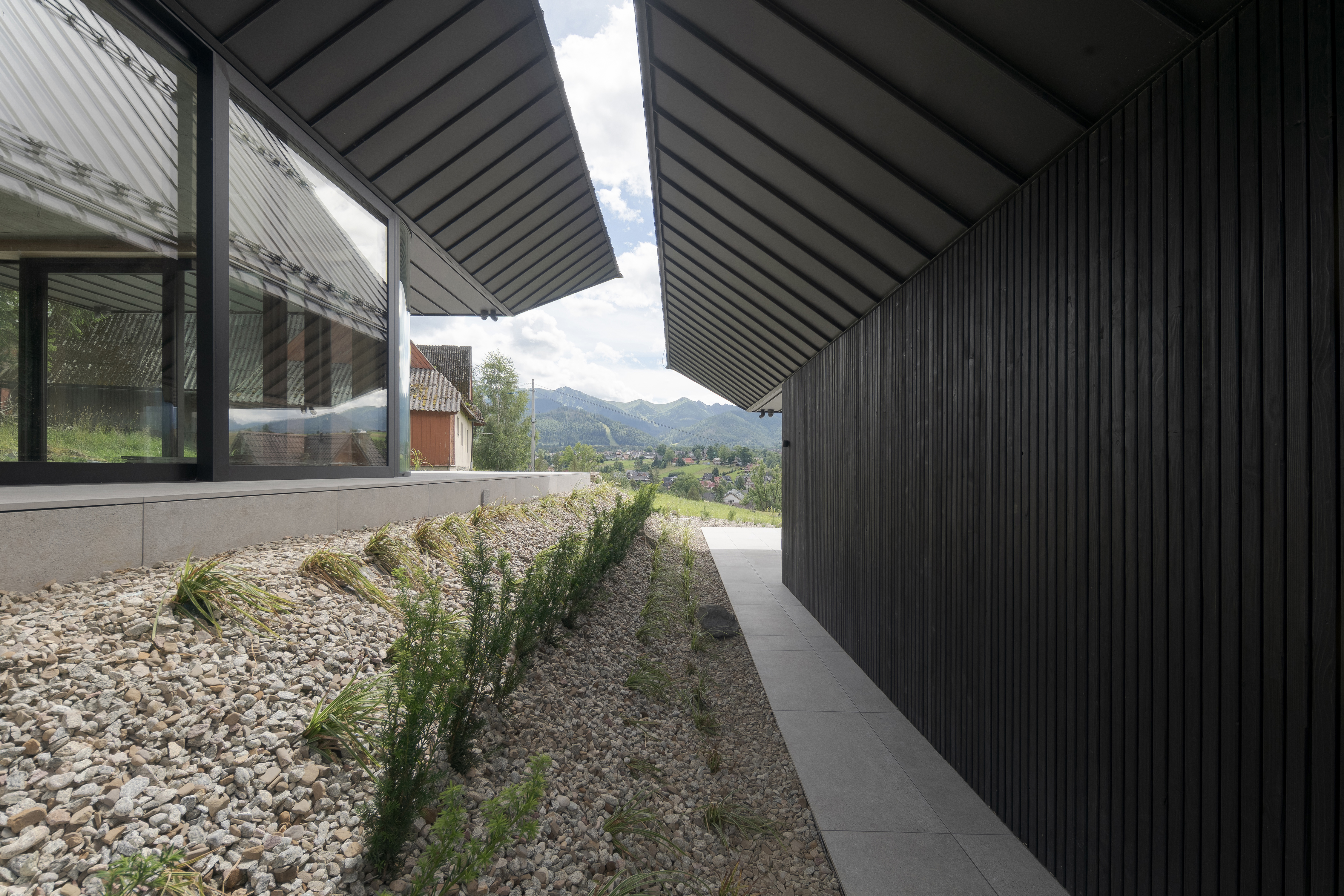 Nest boxes by Superhelix Pracownia Projektowa - Bartłomiej Drabik - Architizer