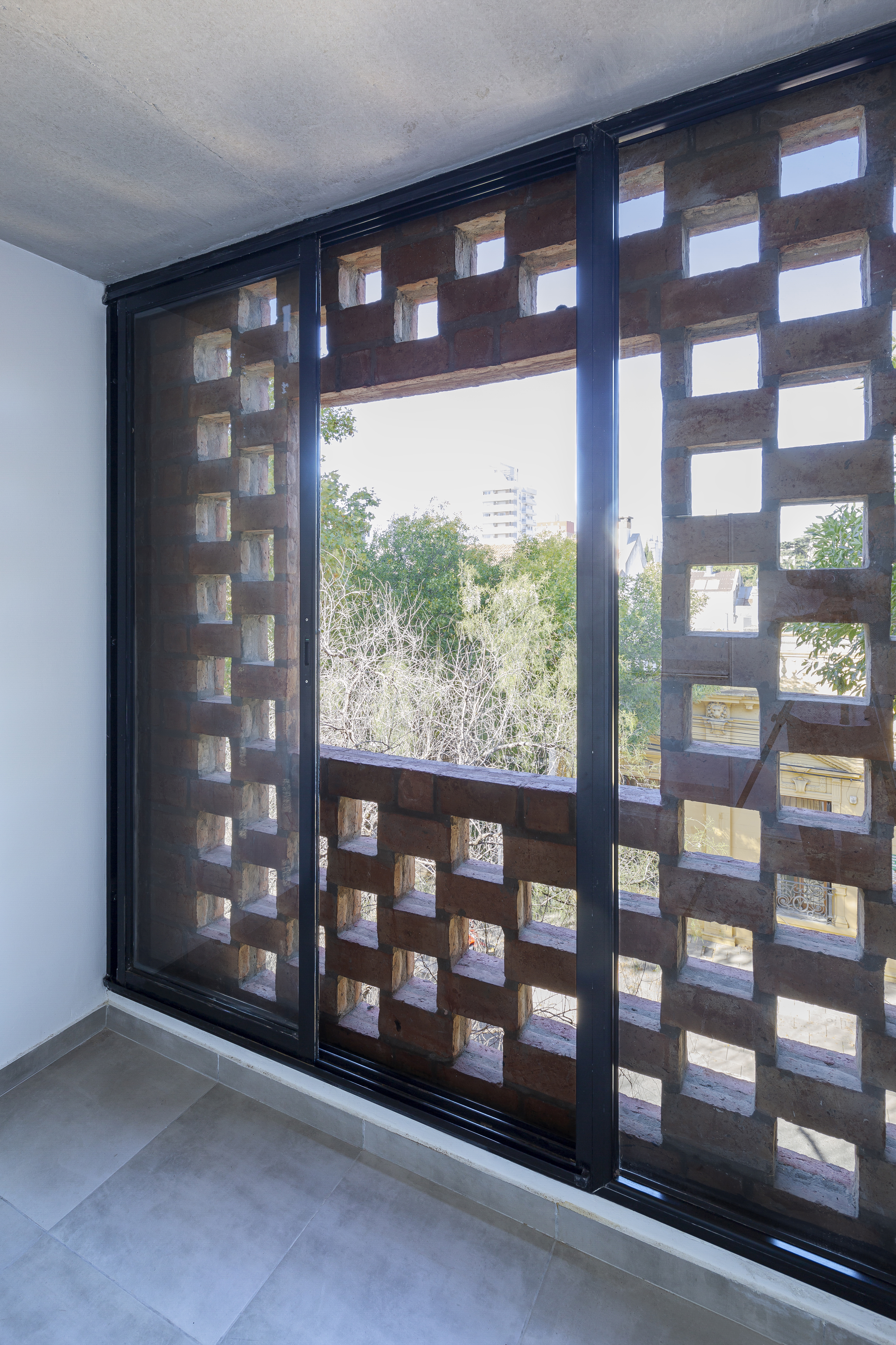 Edificio Jujuy 2538 by GARNERONE + RAMOS Arq. - Architizer