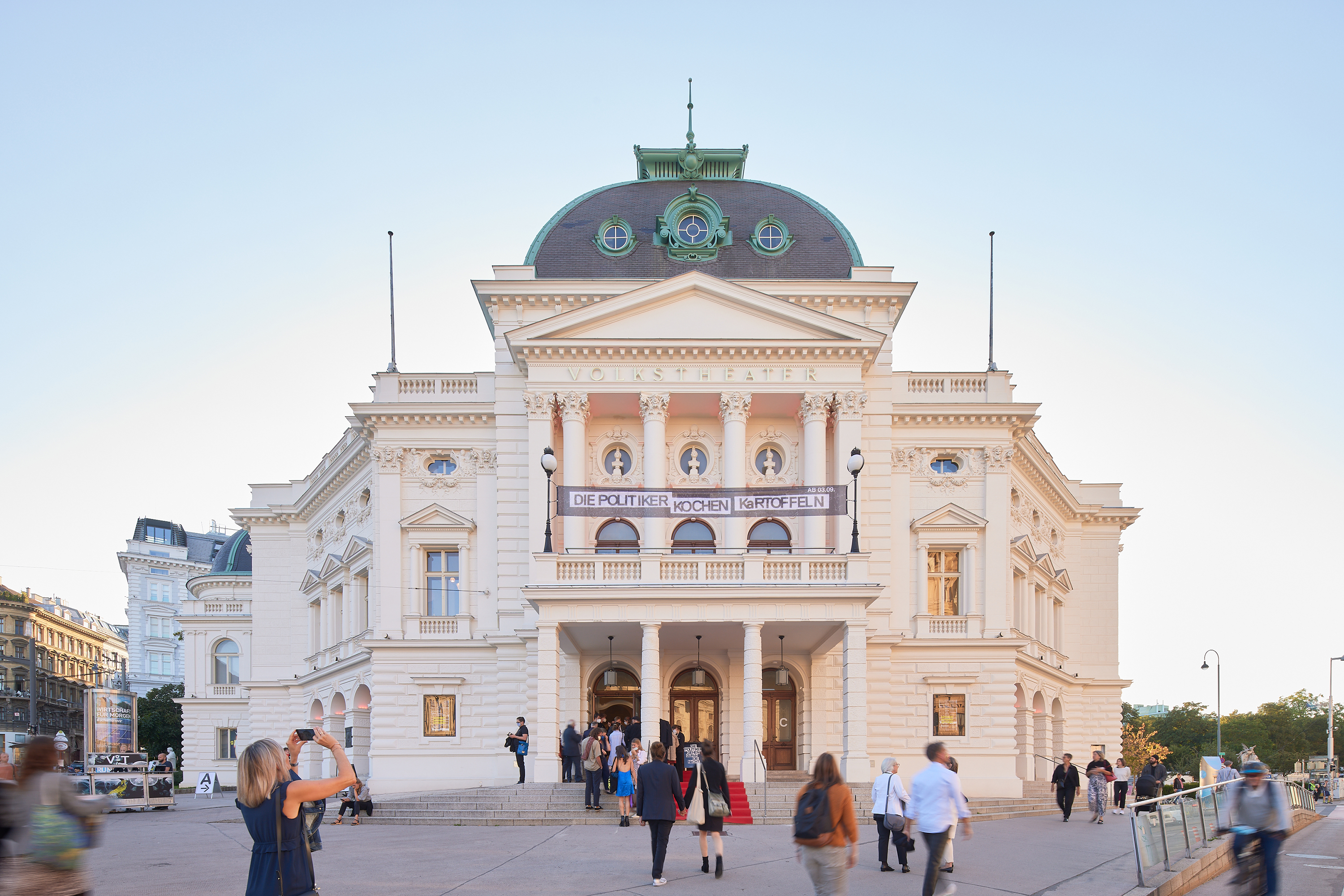 Munchner Volkstheater Spielplan