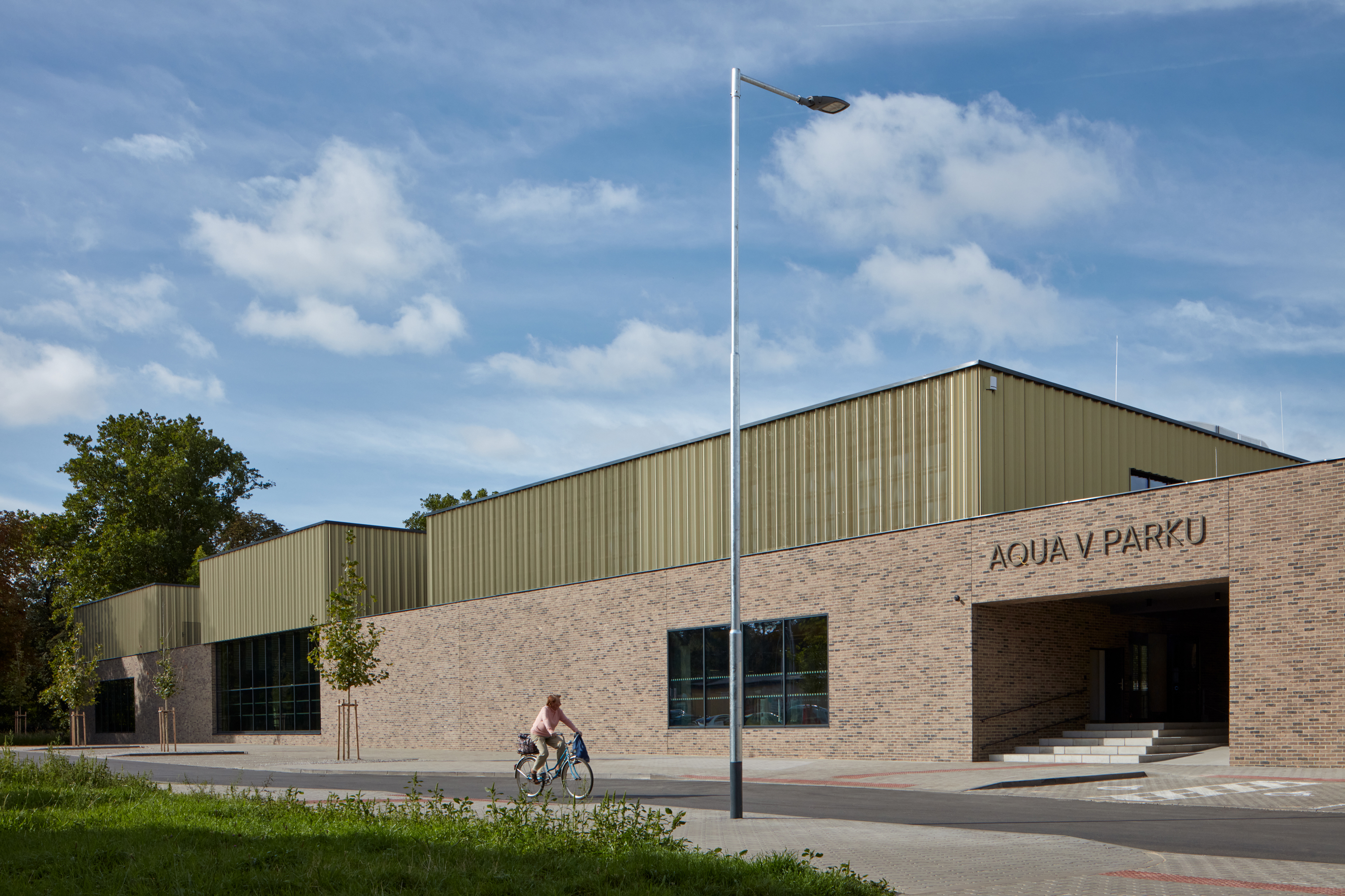 Aquapark Kyjov by SENAA architekti - Architizer