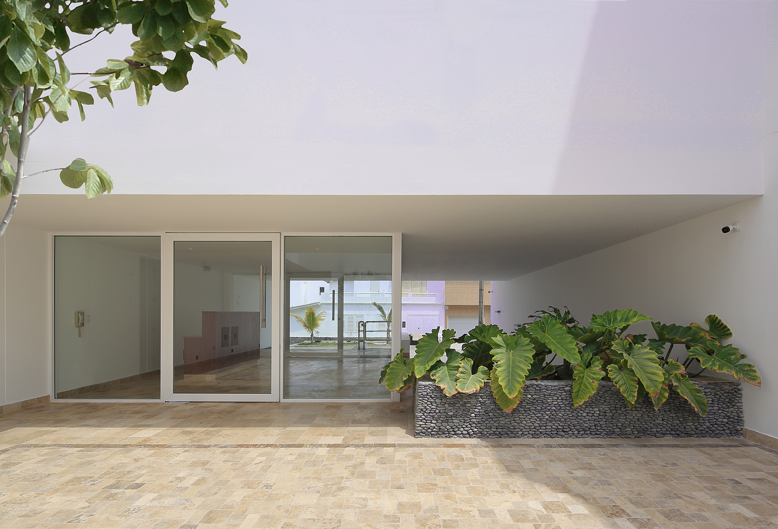 Edificio Abeja by Martin Dulanto Arquitecto - Architizer