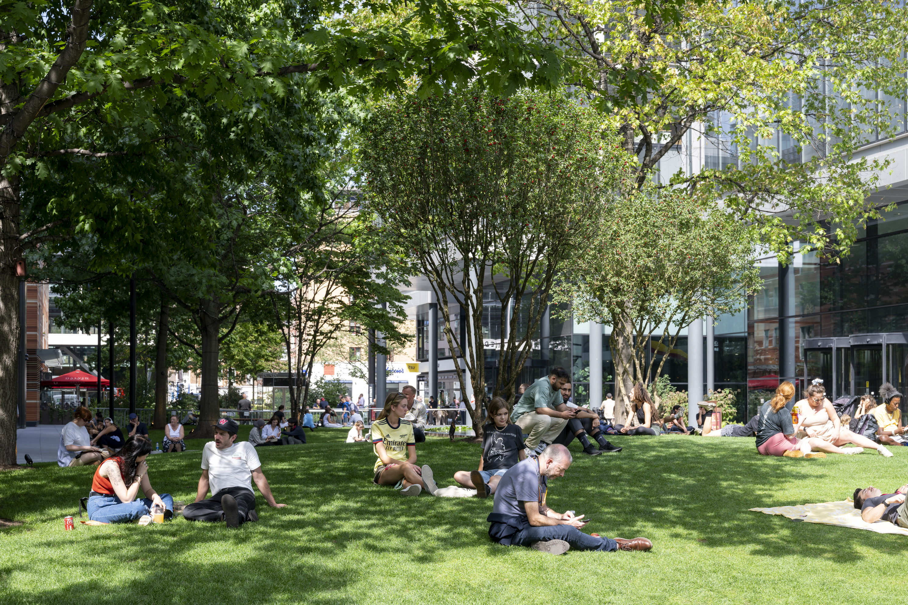 Bishops Square Gardens by Foster + Partners - Architizer