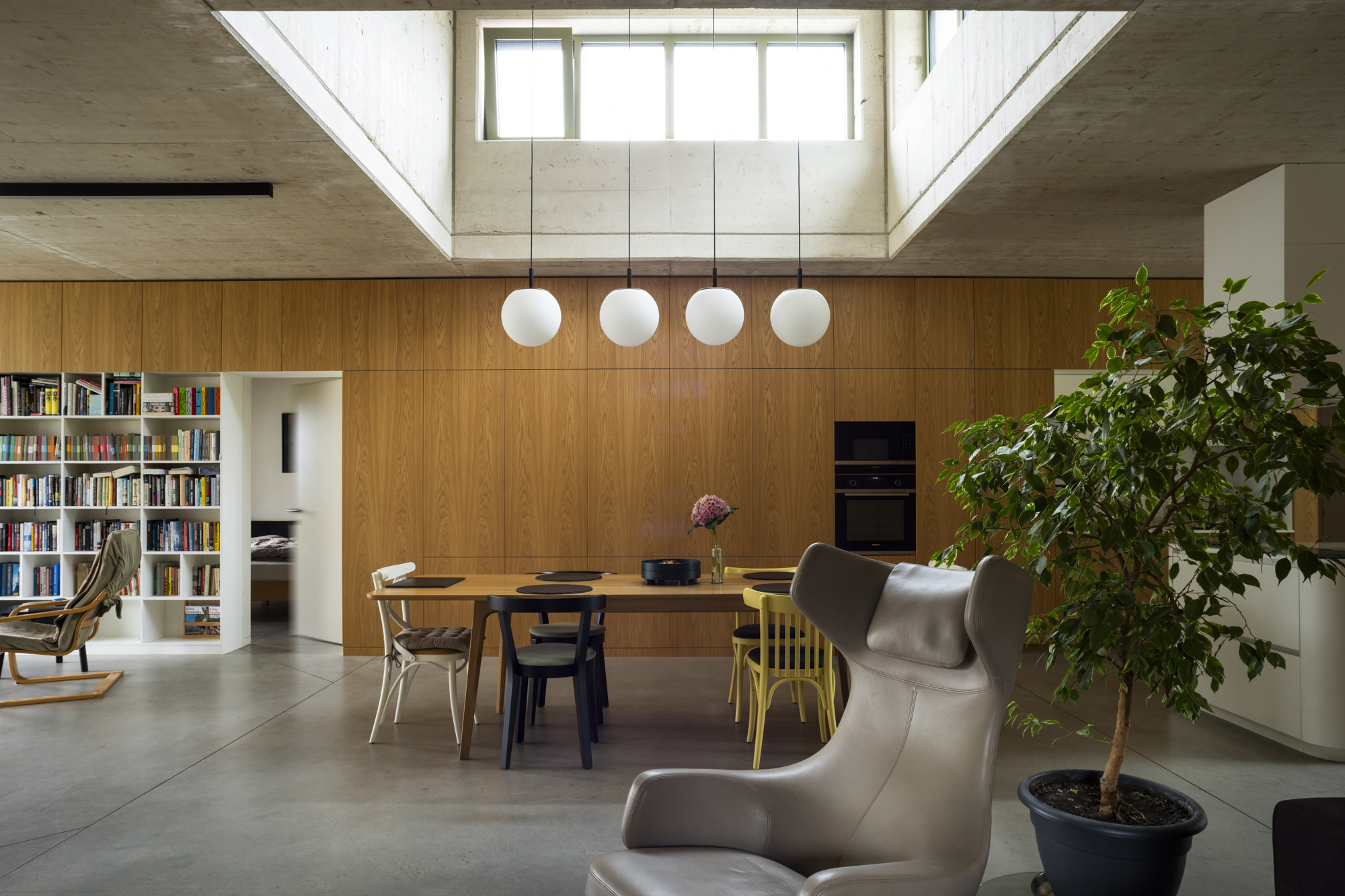 PRIEVIDZA ATRIUM HOUSE by atelier HRA - Architizer