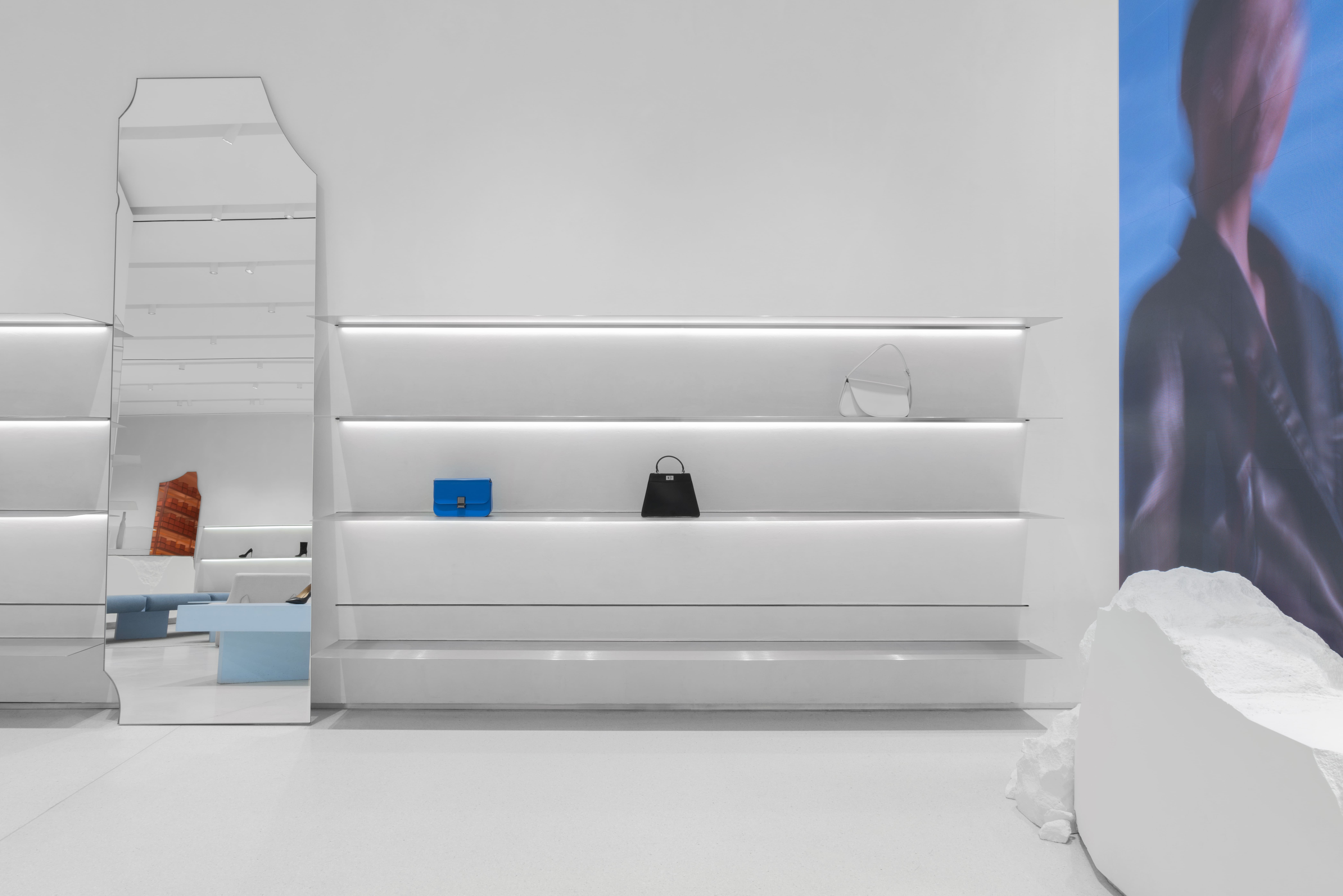 EKONIKA store by DA bureau - Architizer