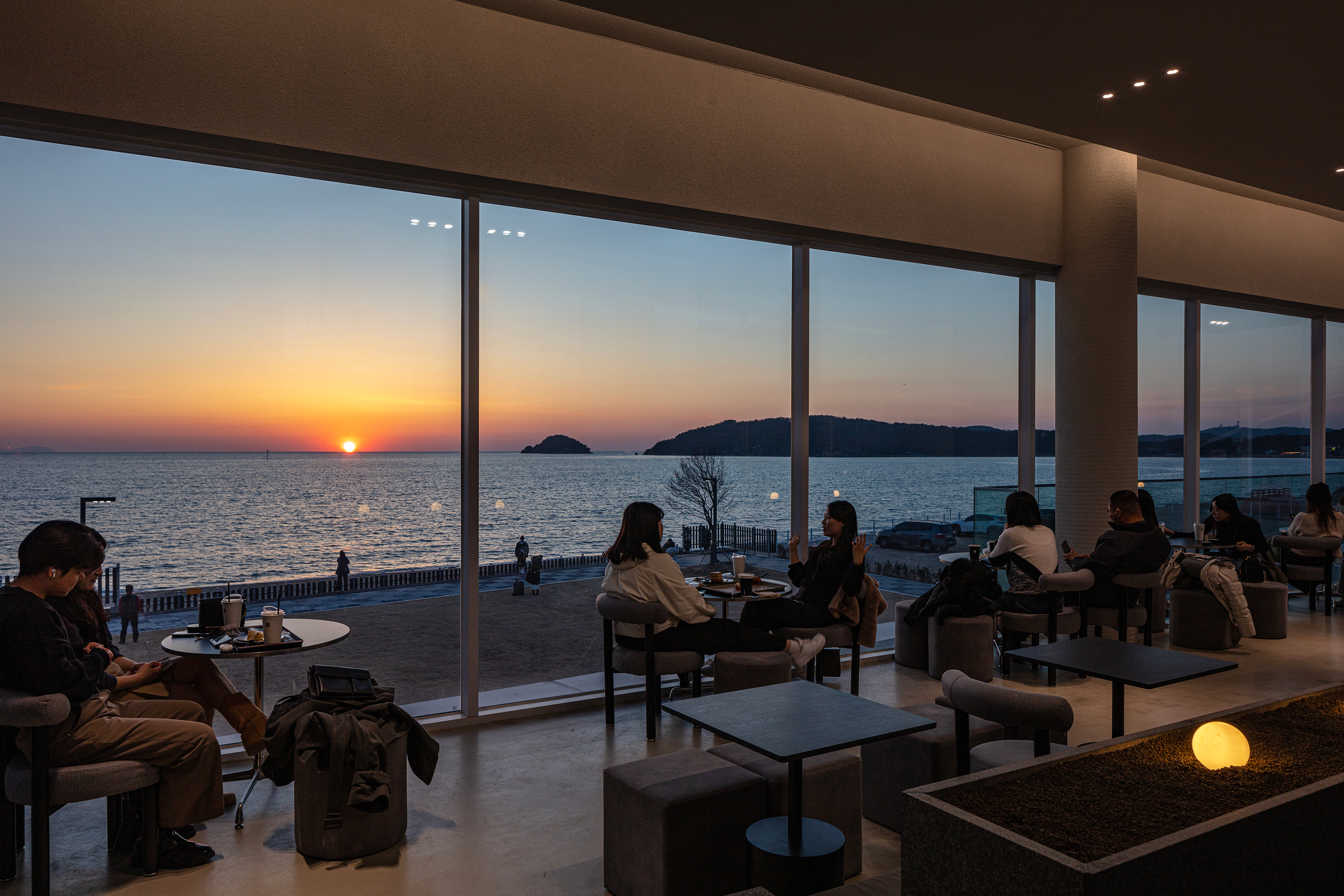 CAFE MIEUM by UTAA - Architizer