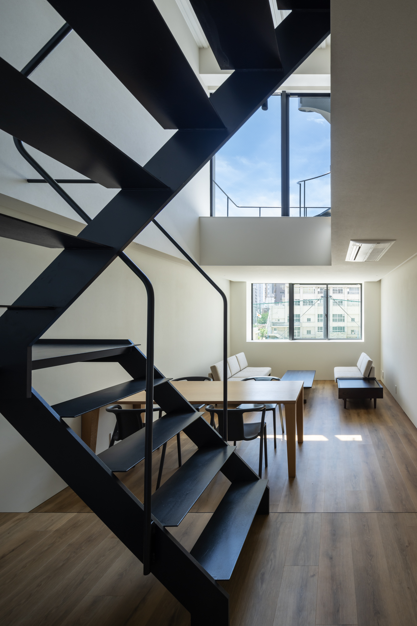 OP BLD. by KURU CO.,LTD. - Architizer