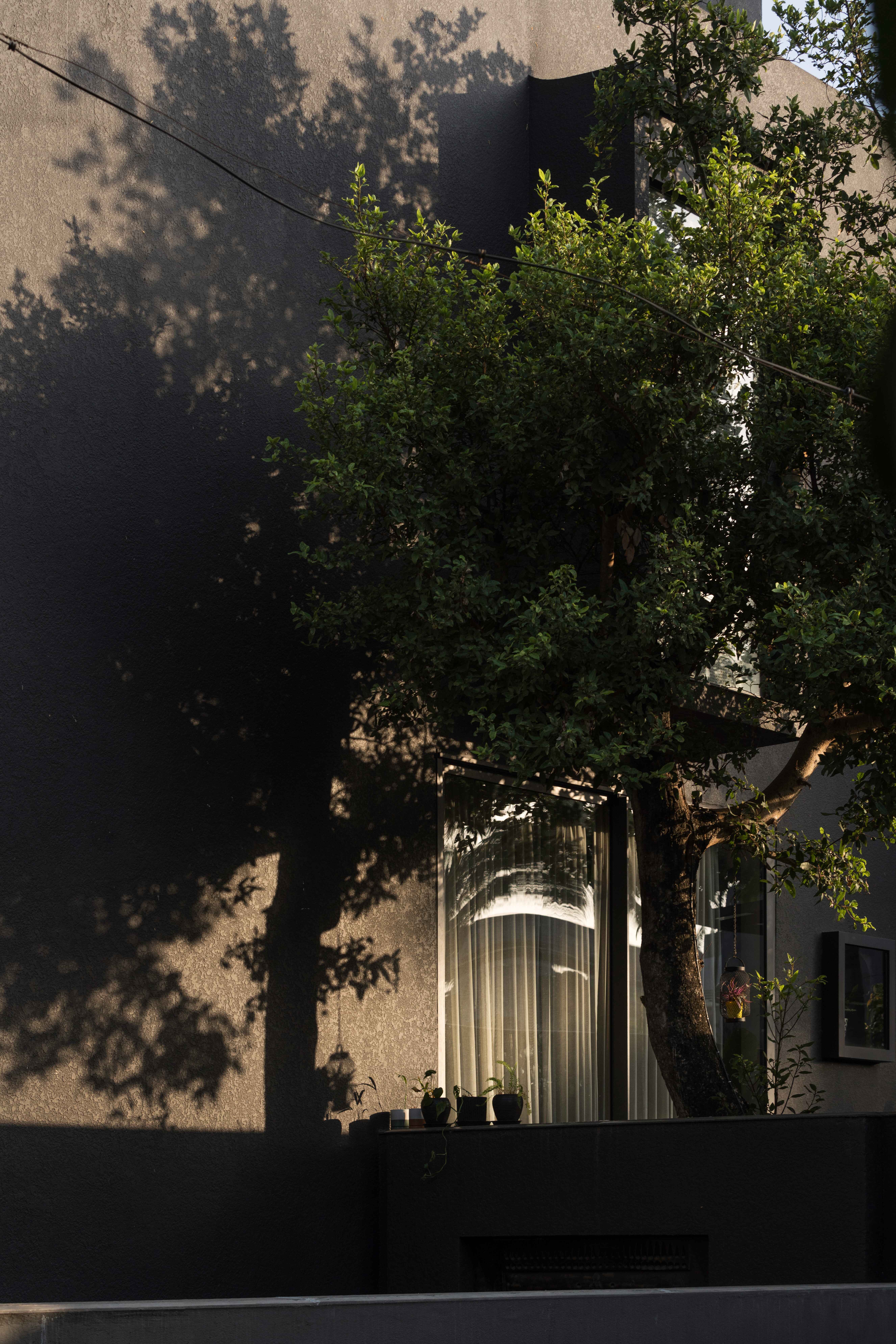 Charcoal Charm by POD STUDIO - Architizer