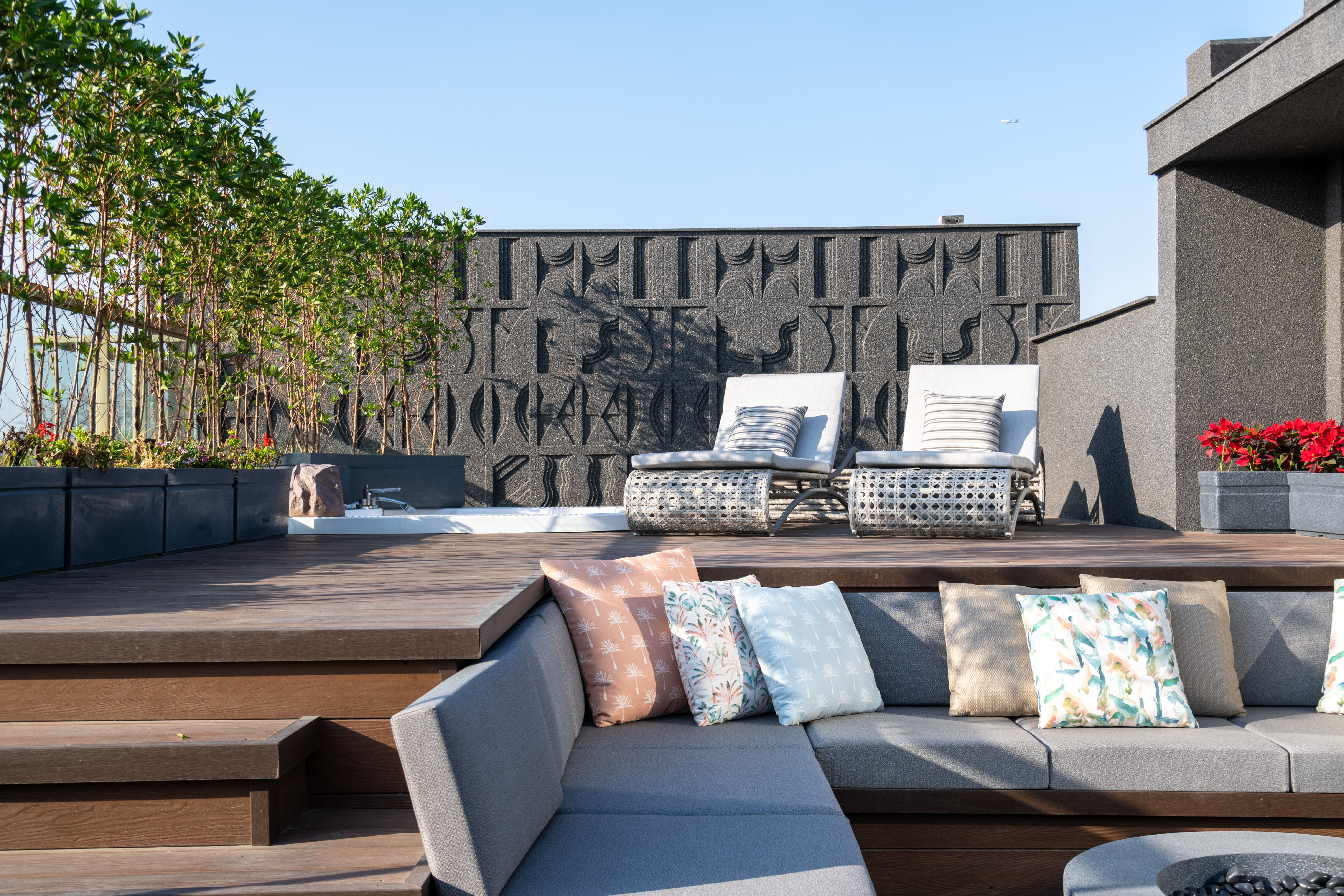 Transforming Rooftop Terraces into Climate-Resilient Spaces by Workshop for Metropolitan ...