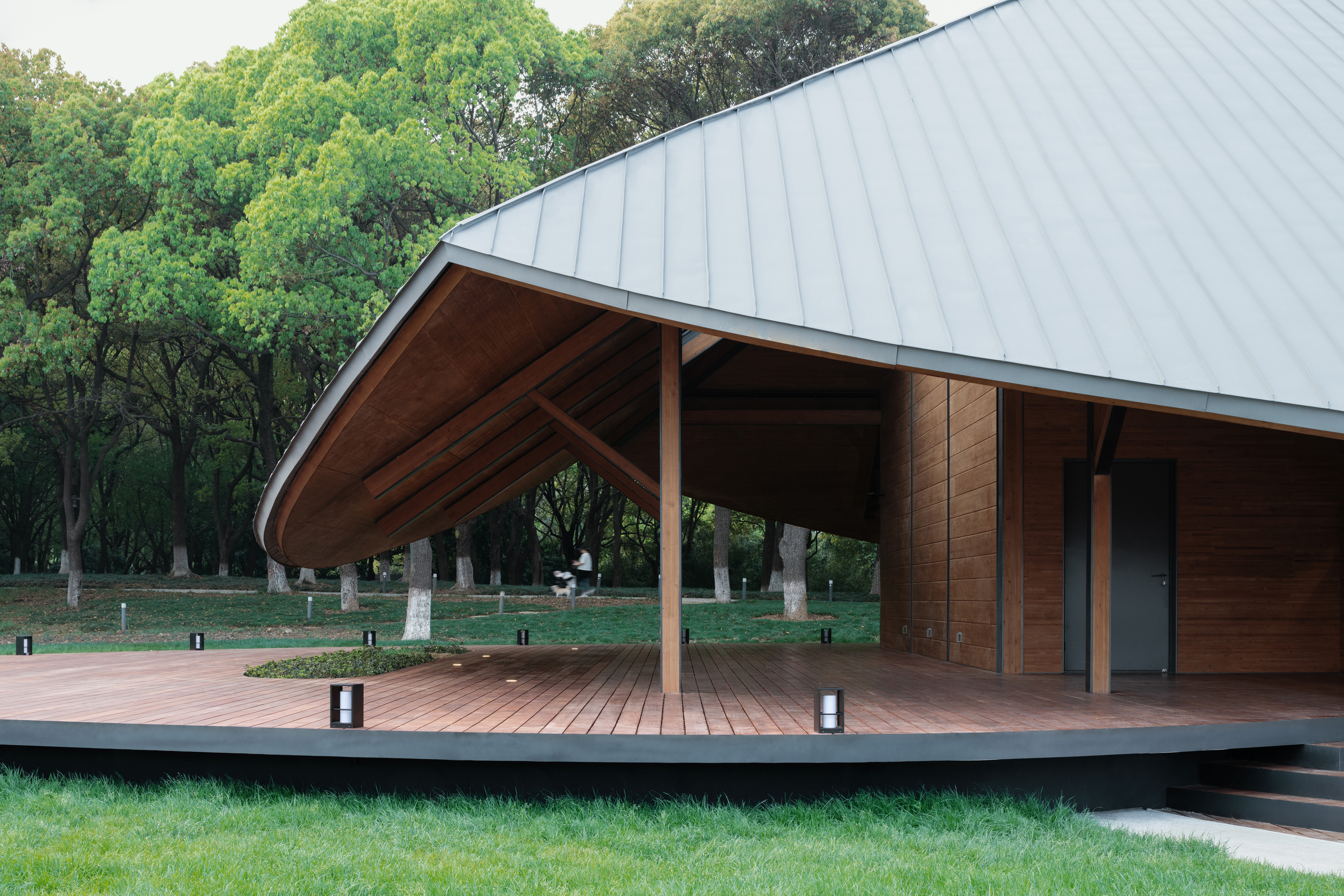 Jinji Lake Pavilion by Galaxy Arch - Architizer