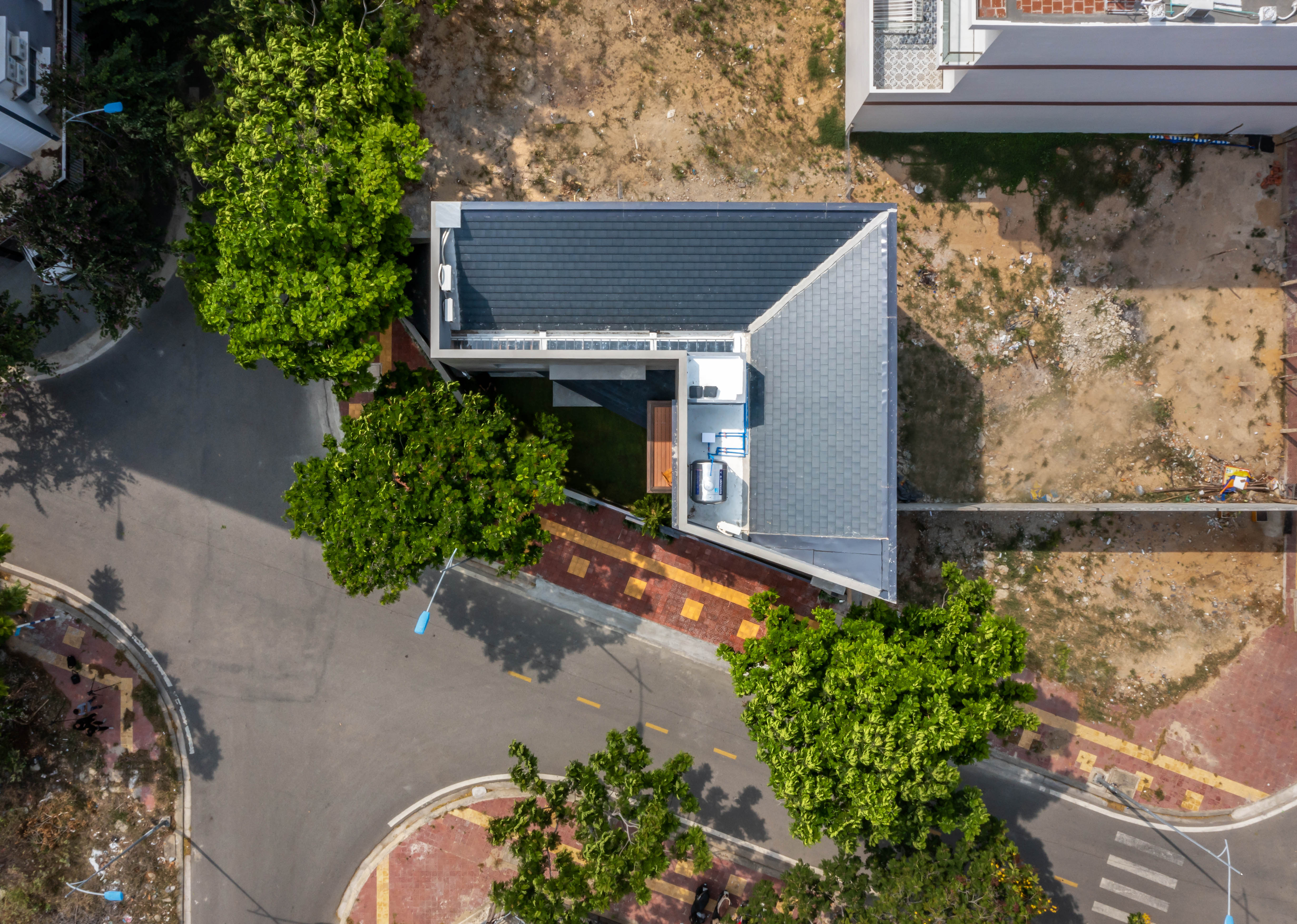 Phan Rang House - Hidden yard by Plus Idea Studio - Architizer