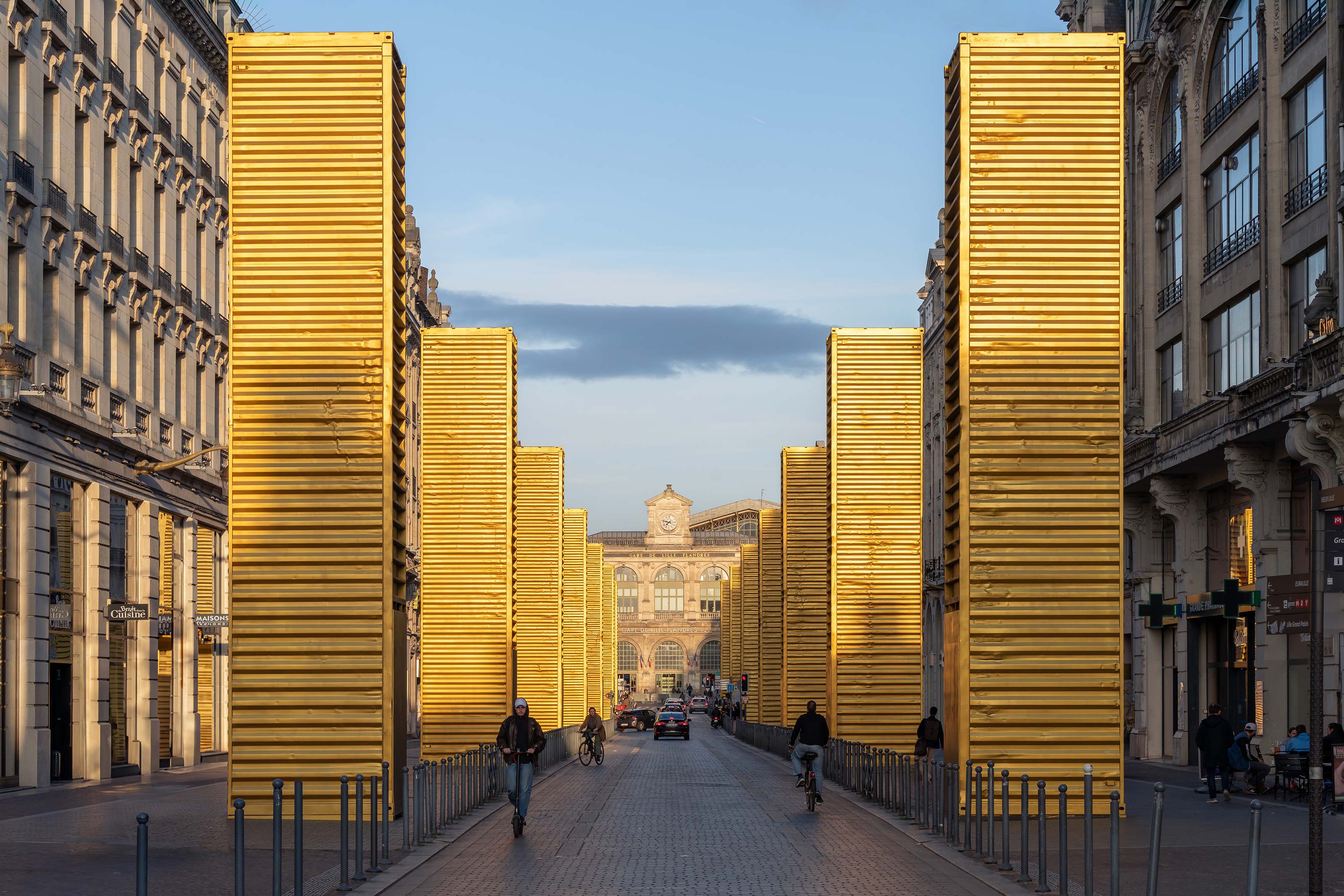 GOLDEN MONOLITHS by SpY Studio - Architizer