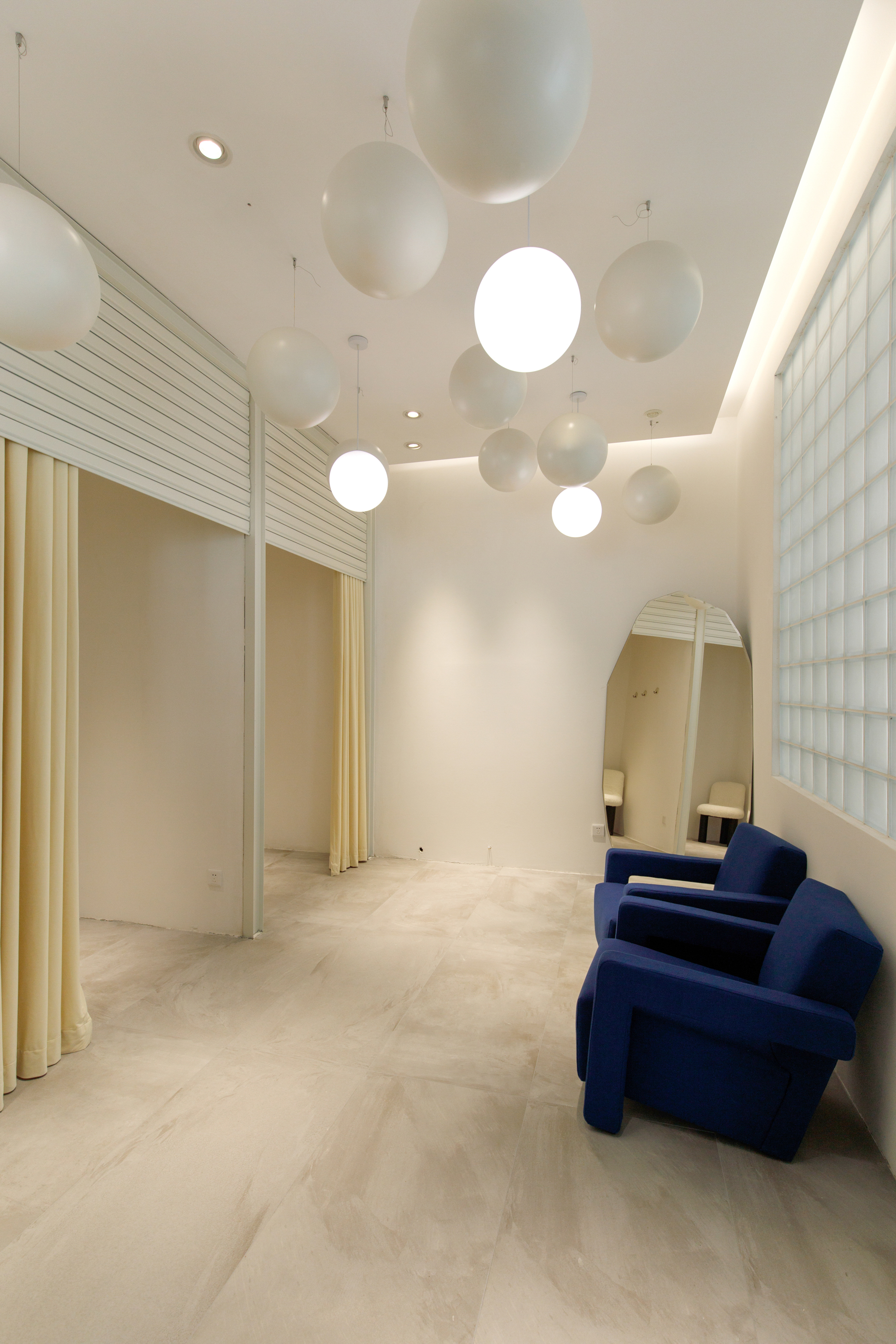 CoCo& DC Fashion Boutique by Studio Curves - Architizer