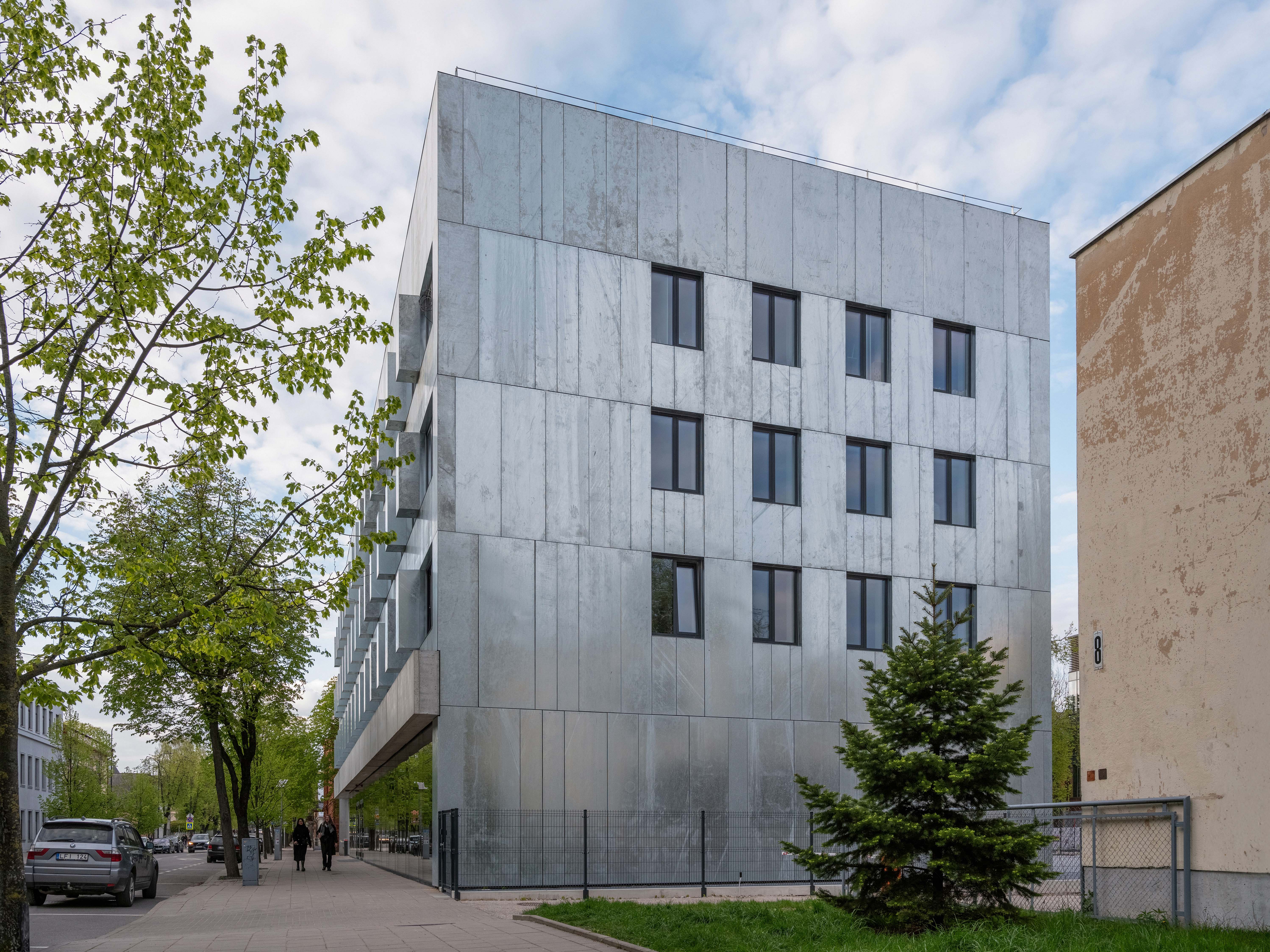 Herojus School in Kaunas by Architectural bureau G.Natkevicius and partners - Architizer