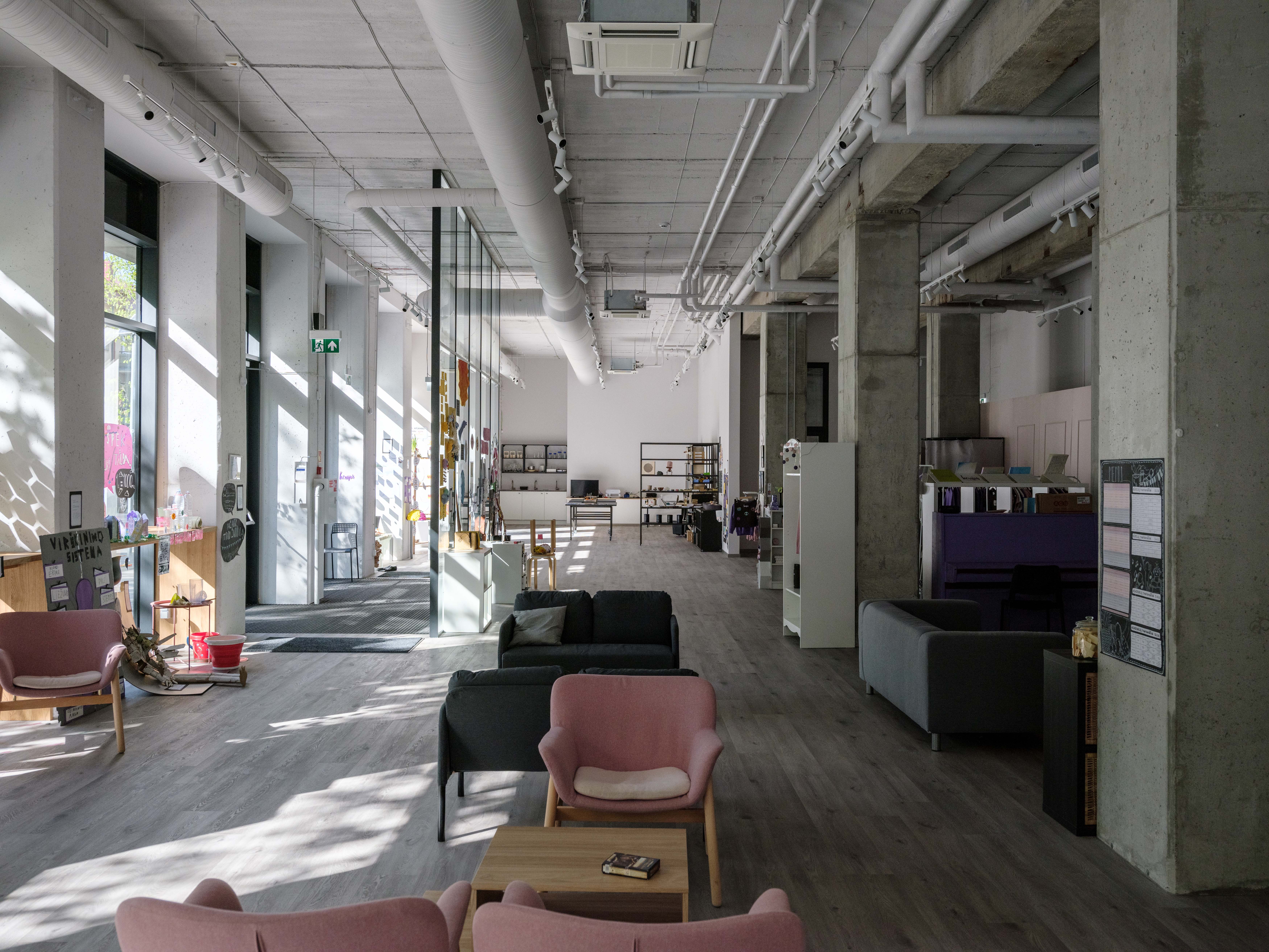 Herojus School in Kaunas by Architectural bureau G.Natkevicius and partners - Architizer