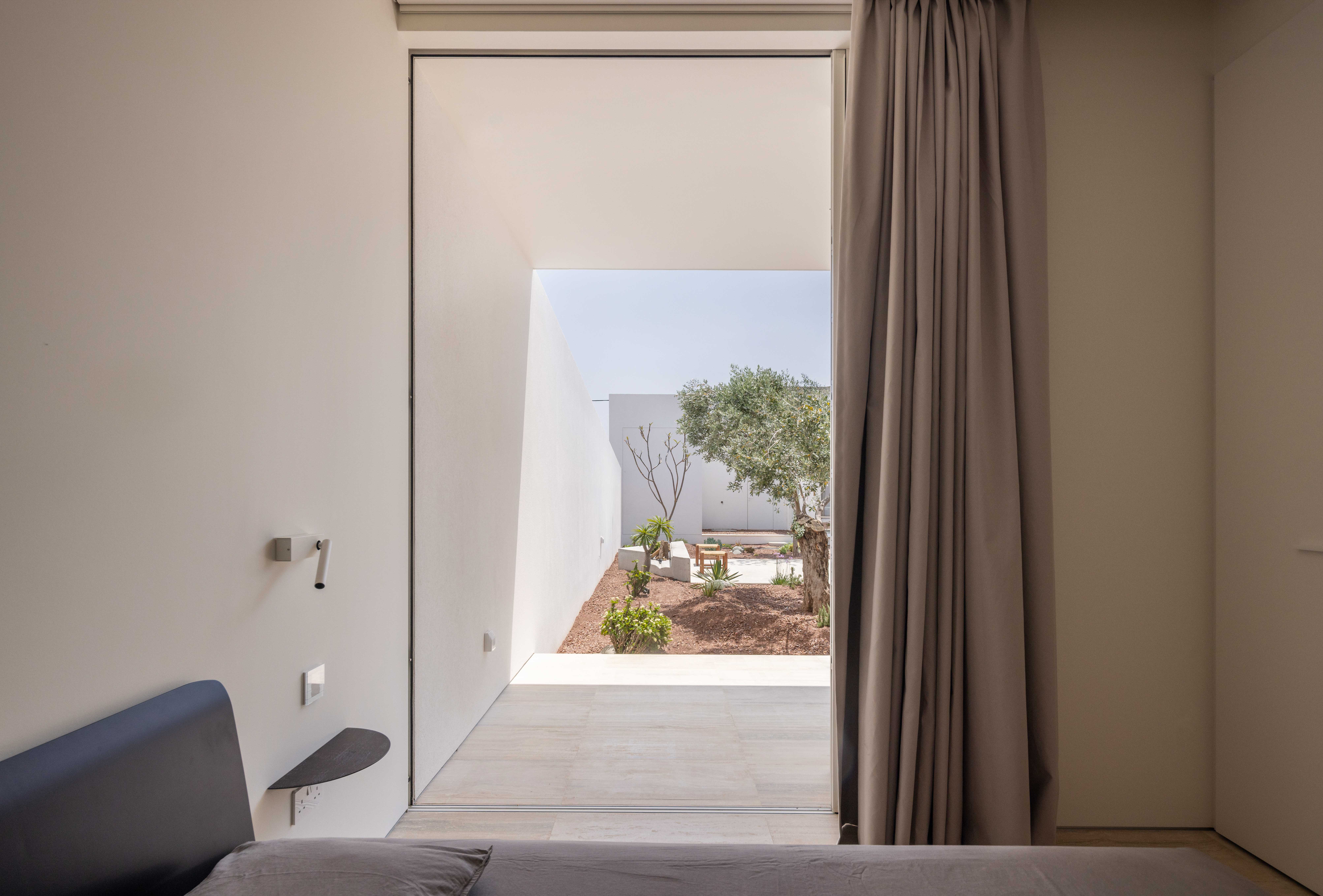 CASA OBLIVIO by MOB design studio - Architizer