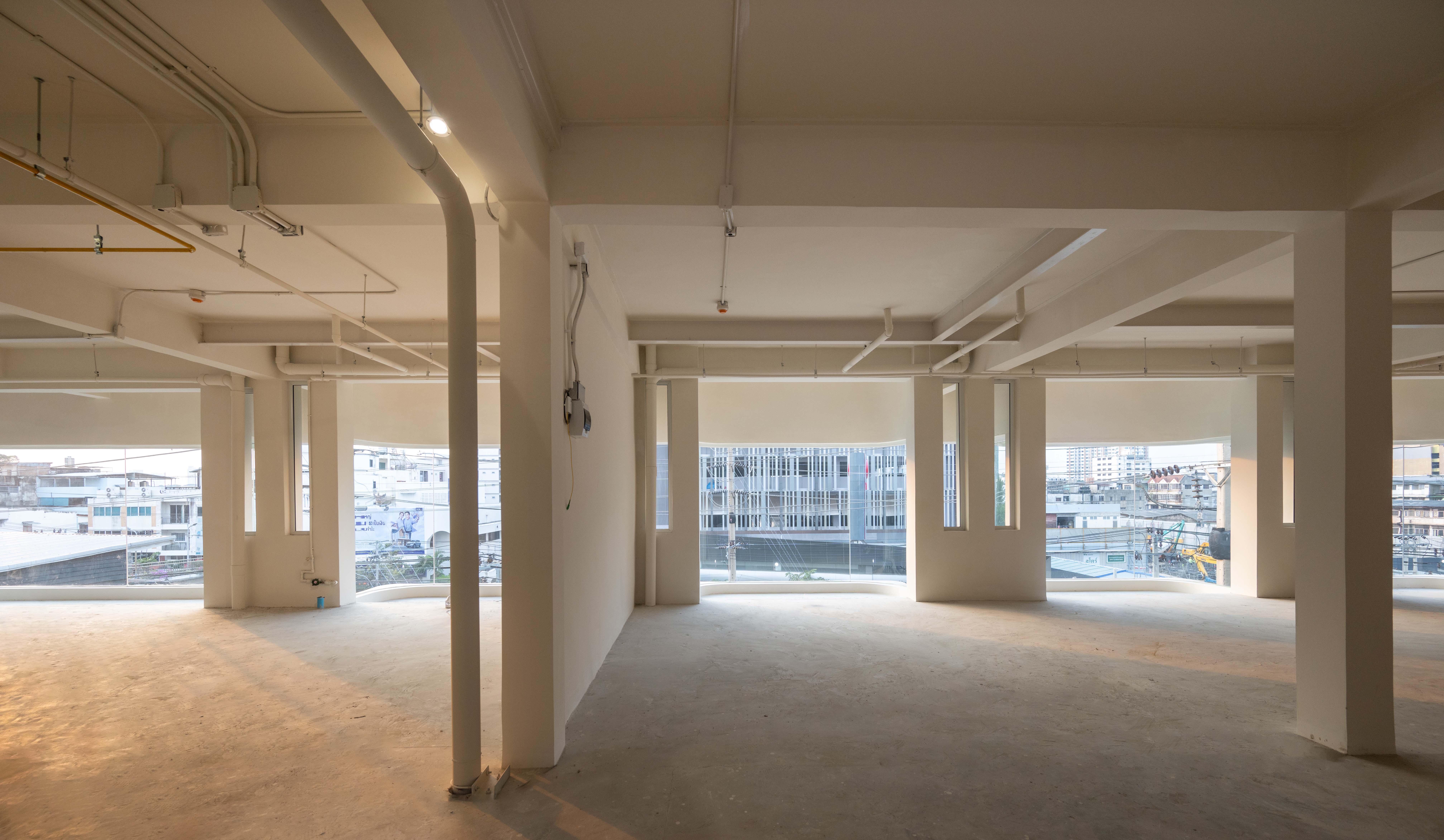 GUMP's CROSS by EKAR - Architizer