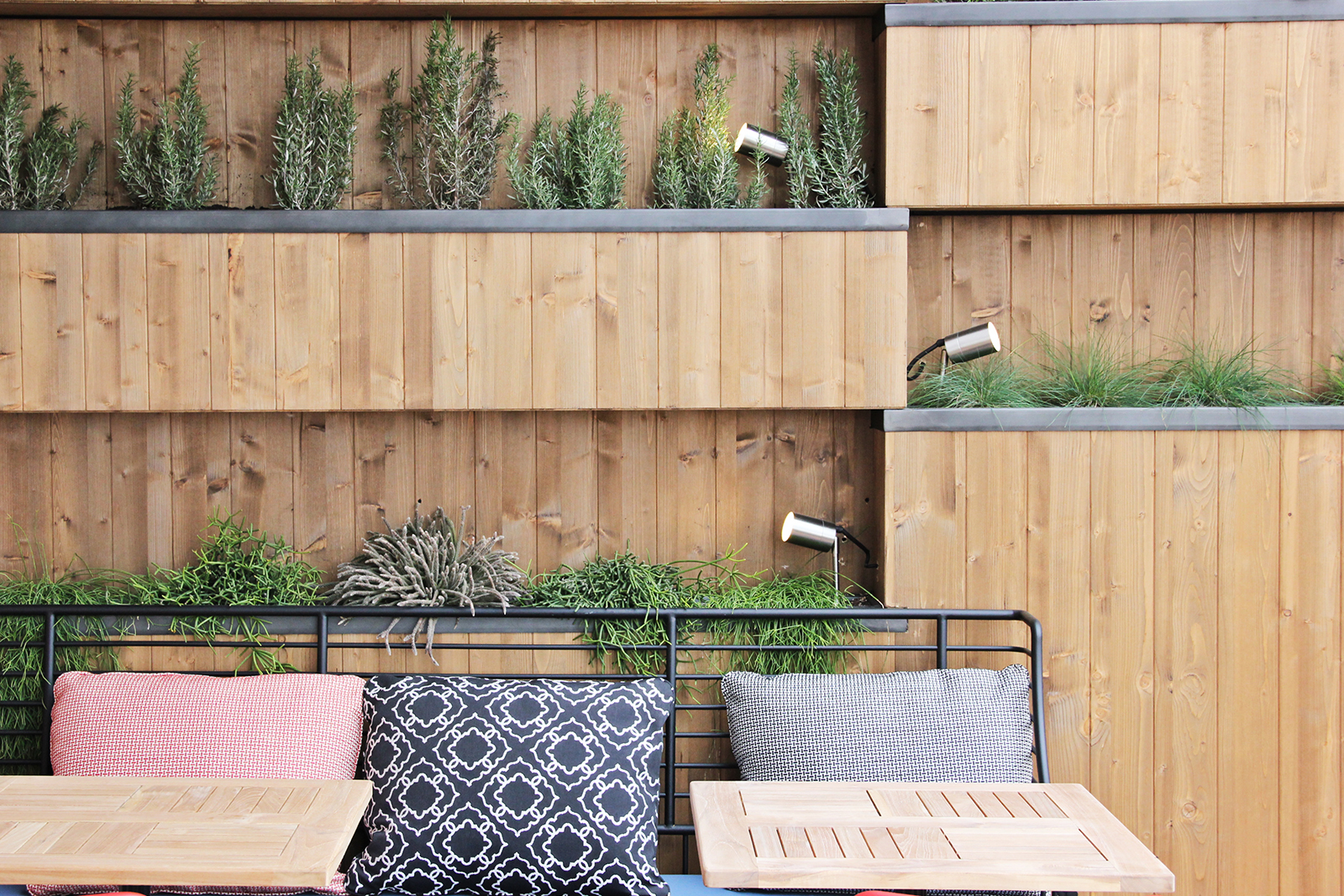 Jamie's Italian by Contacto Atlântico - Architizer