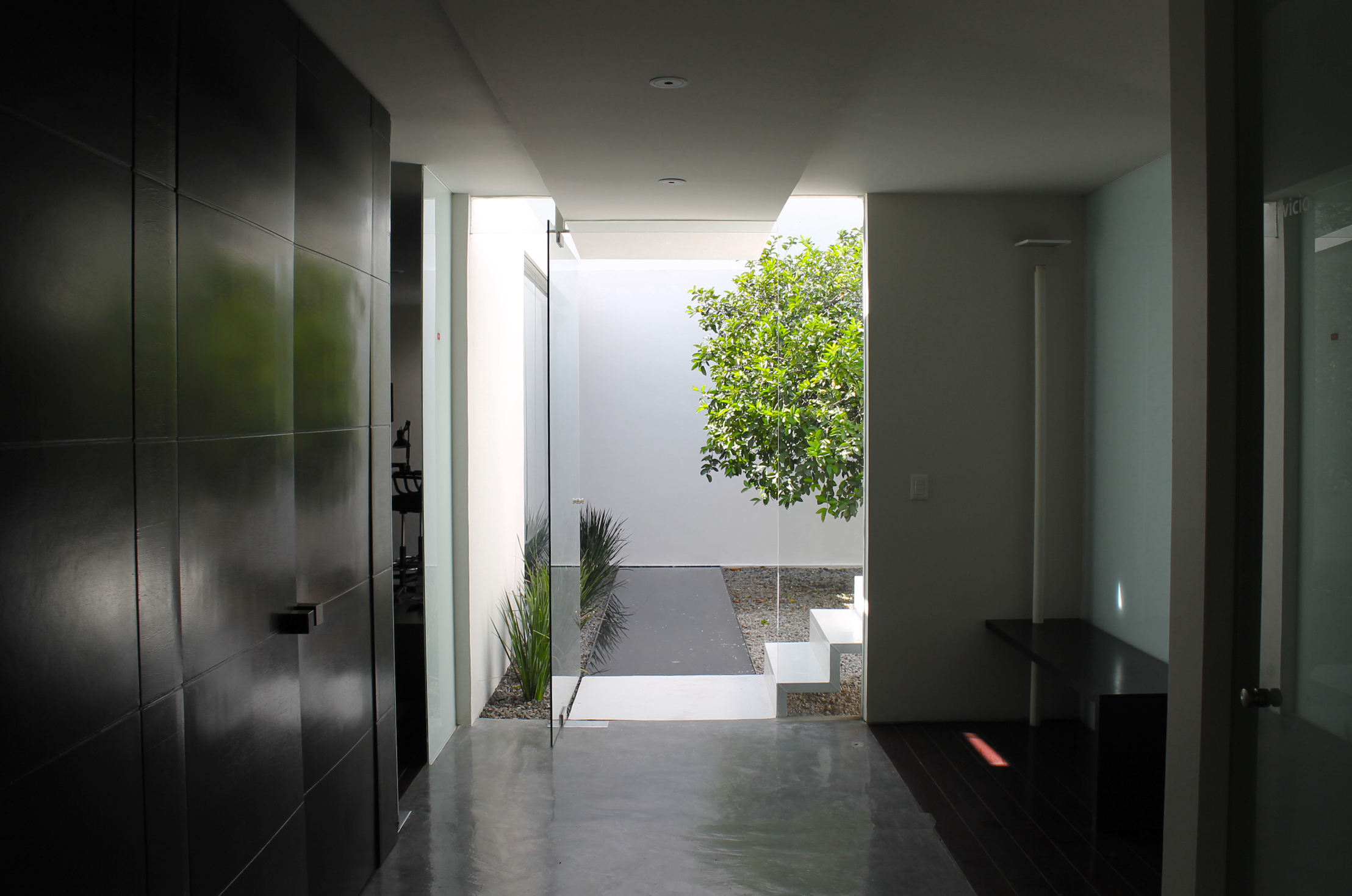 Oficinas Doho Constructivo - Architizer