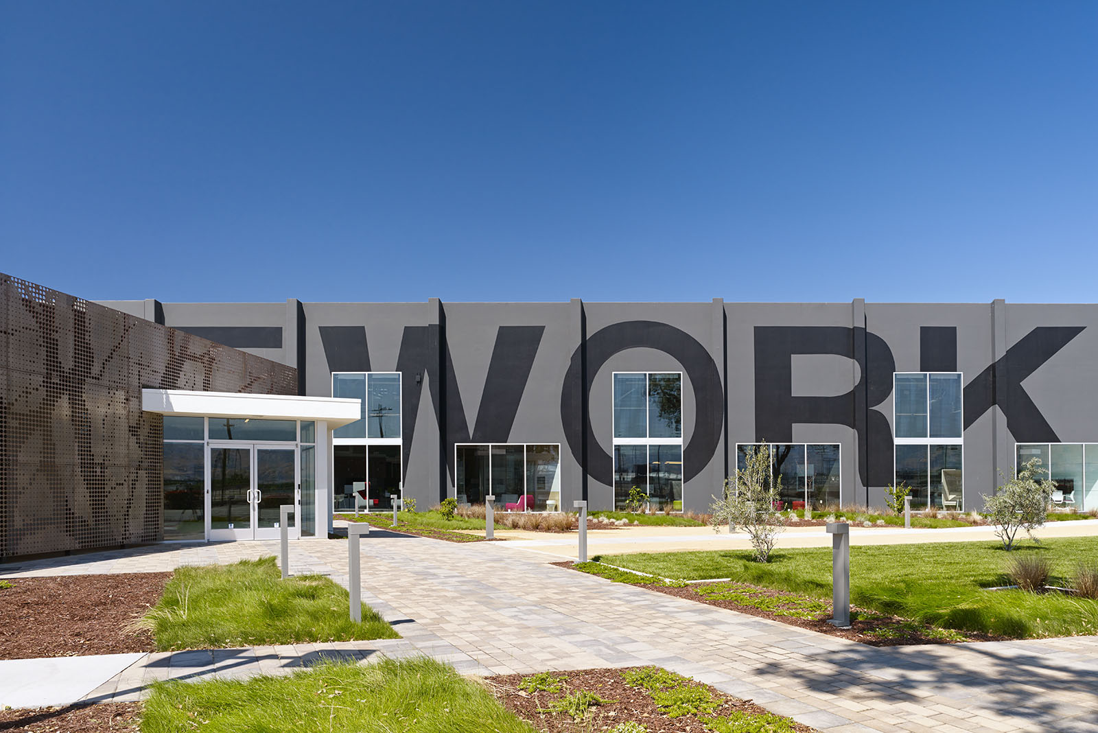 One Workplace Showroom and Headquarters by Blitz - Architizer