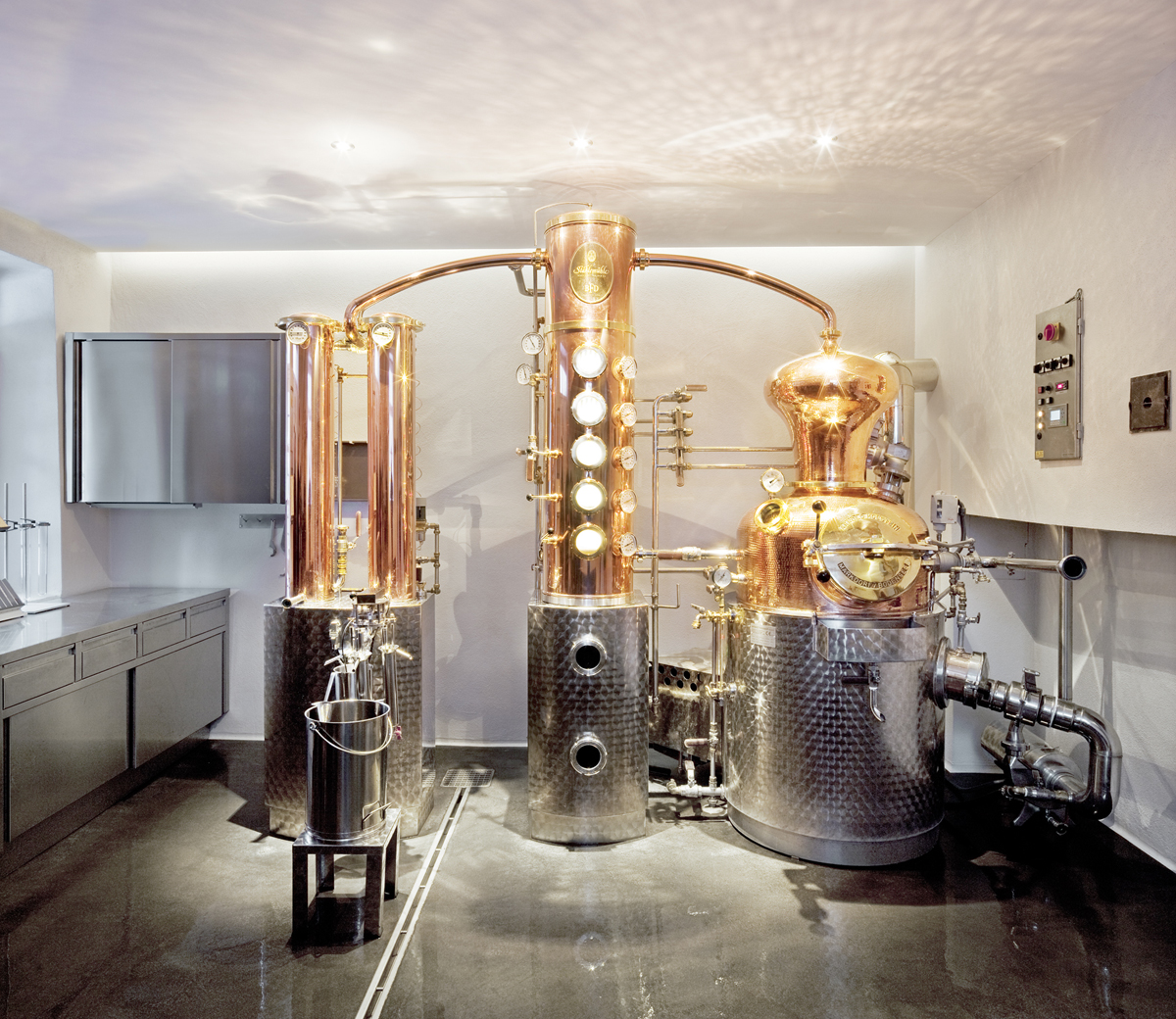 Distillery Stählemühle by PHILIPP MAINZER OFFICE FOR ARCHITECTURE AND ...