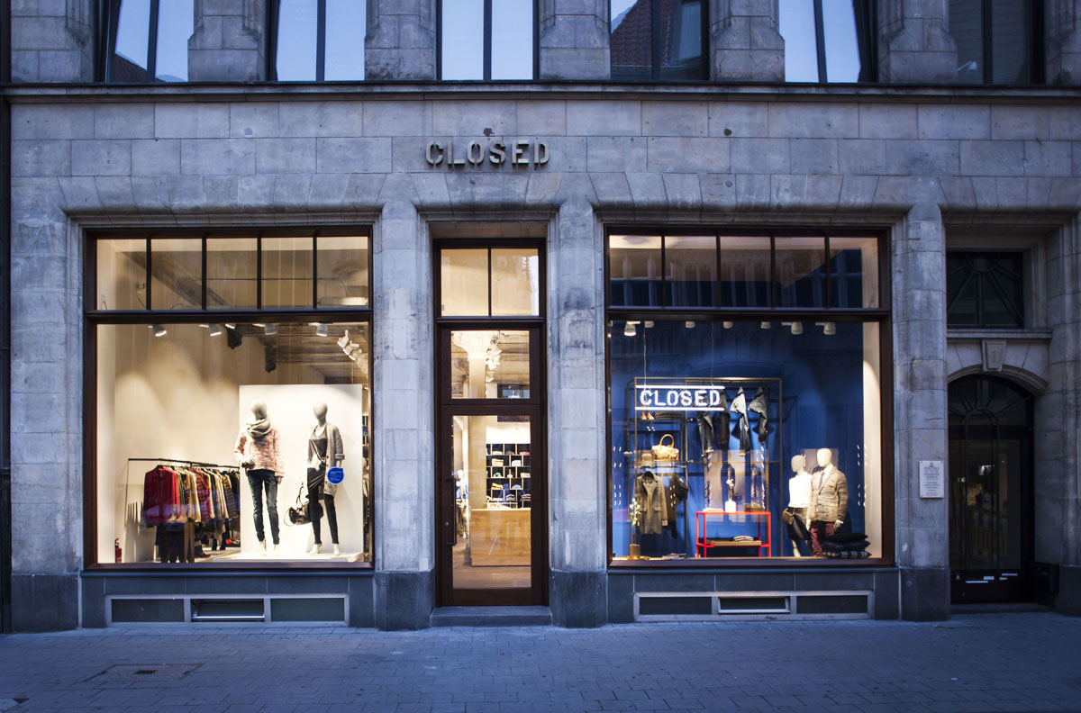 Closed Monobrand Store by PHILIPP MAINZER OFFICE FOR ARCHITECTURE AND ...