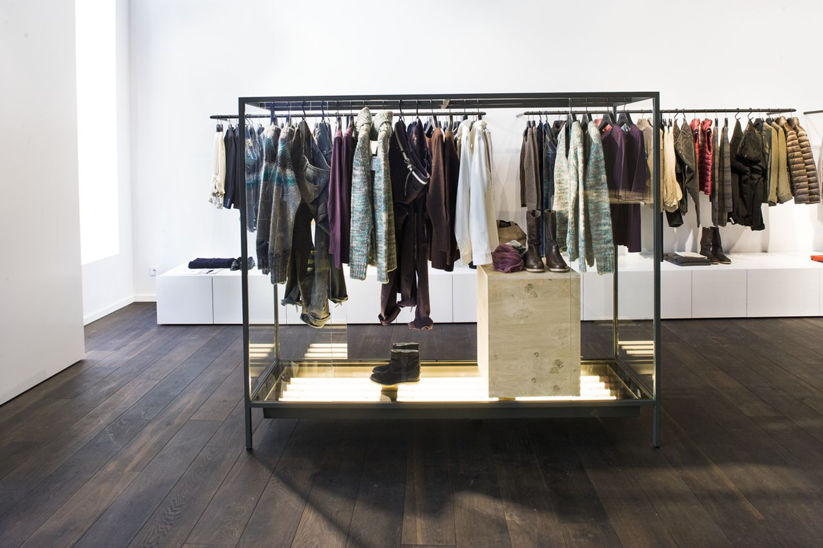 Closed Monobrand Store by PHILIPP MAINZER OFFICE FOR ARCHITECTURE AND ...