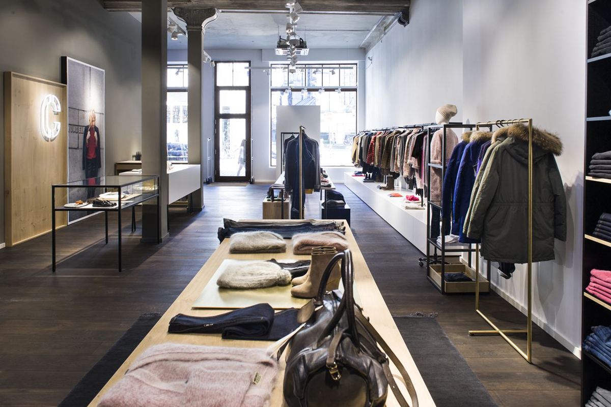 Closed Monobrand Store by PHILIPP MAINZER OFFICE FOR ARCHITECTURE AND ...