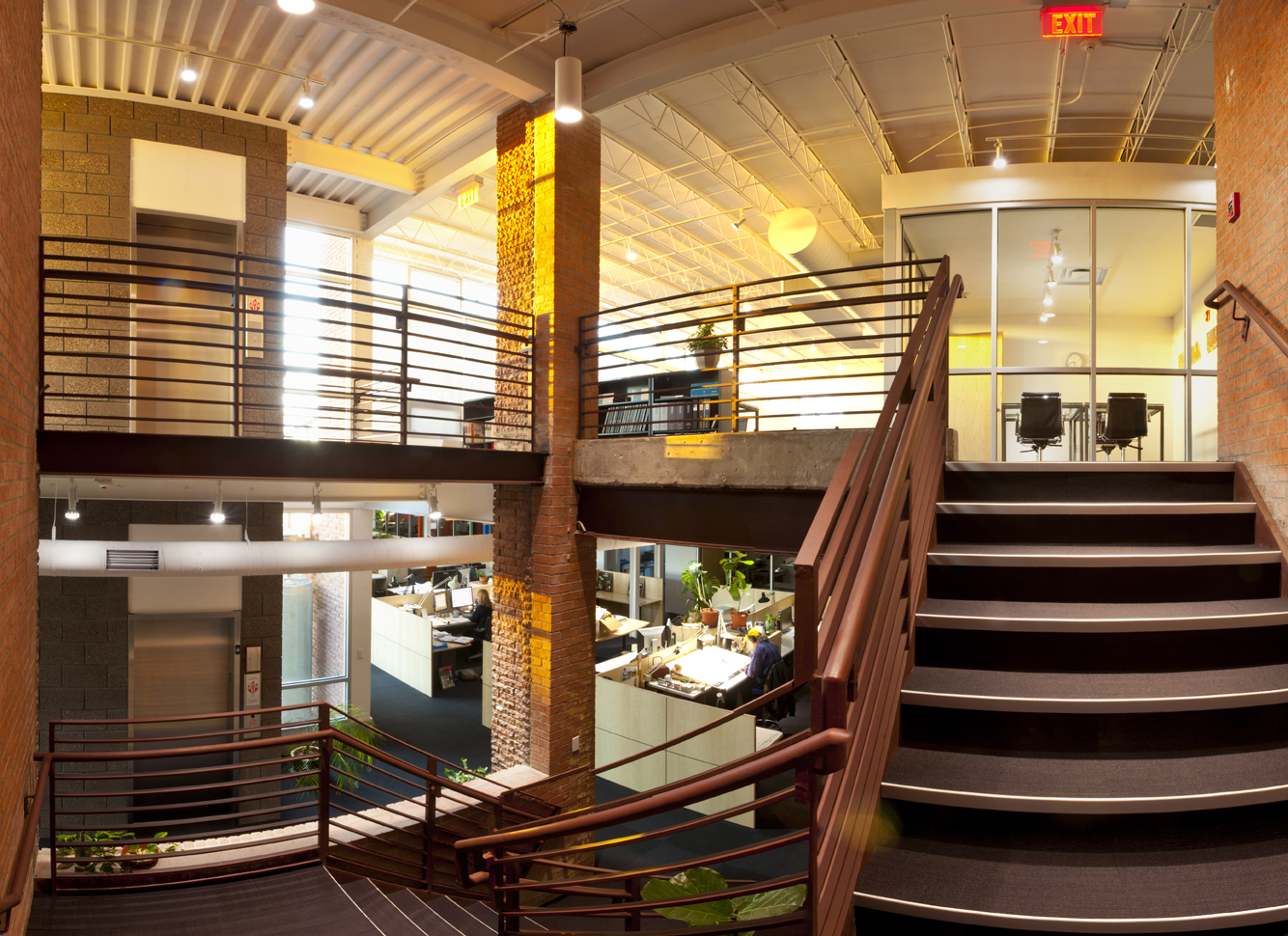 The Design Group Headquarters by The Hartman + Majewski Design Group ...