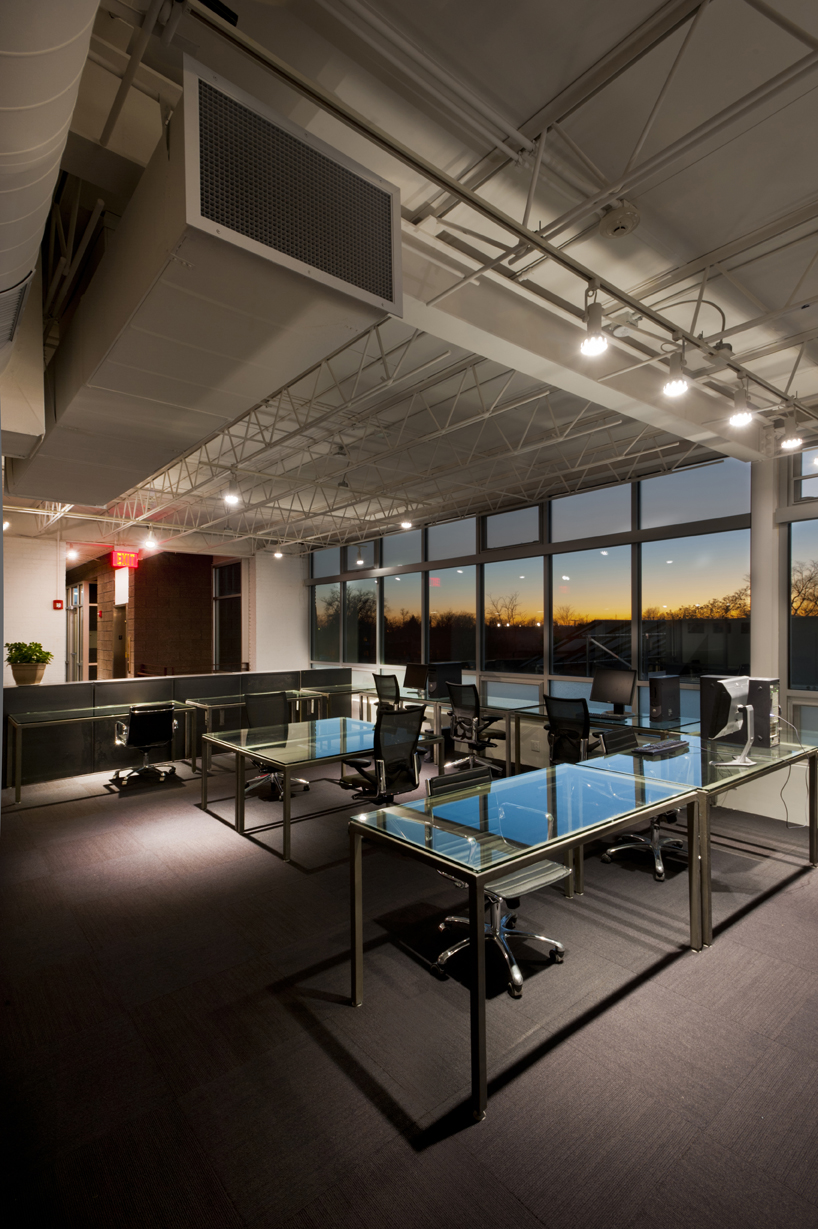 The Design Group Headquarters by The Hartman + Majewski Design Group ...