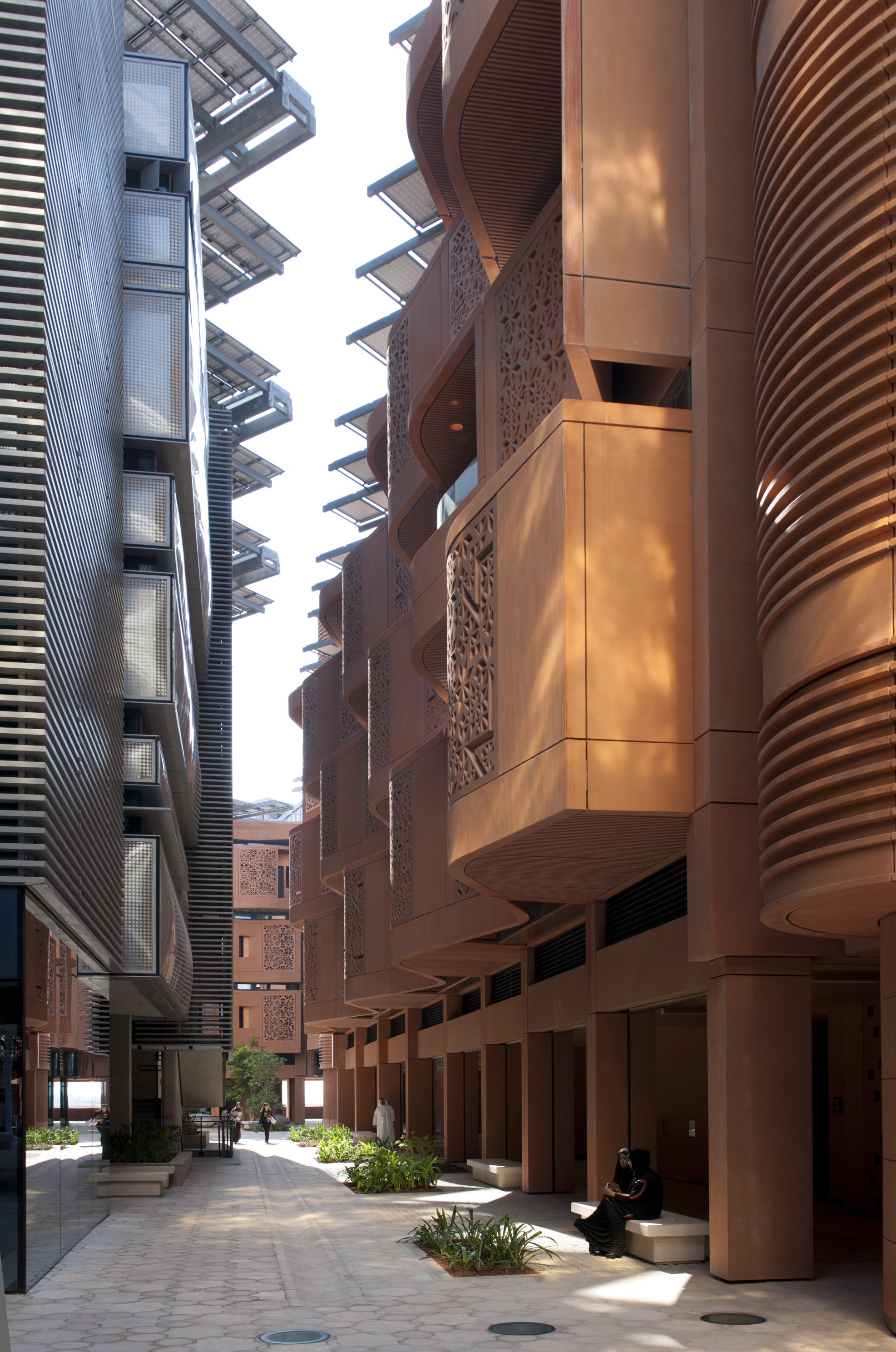 Masdar Institute by Foster + Partners - Architizer