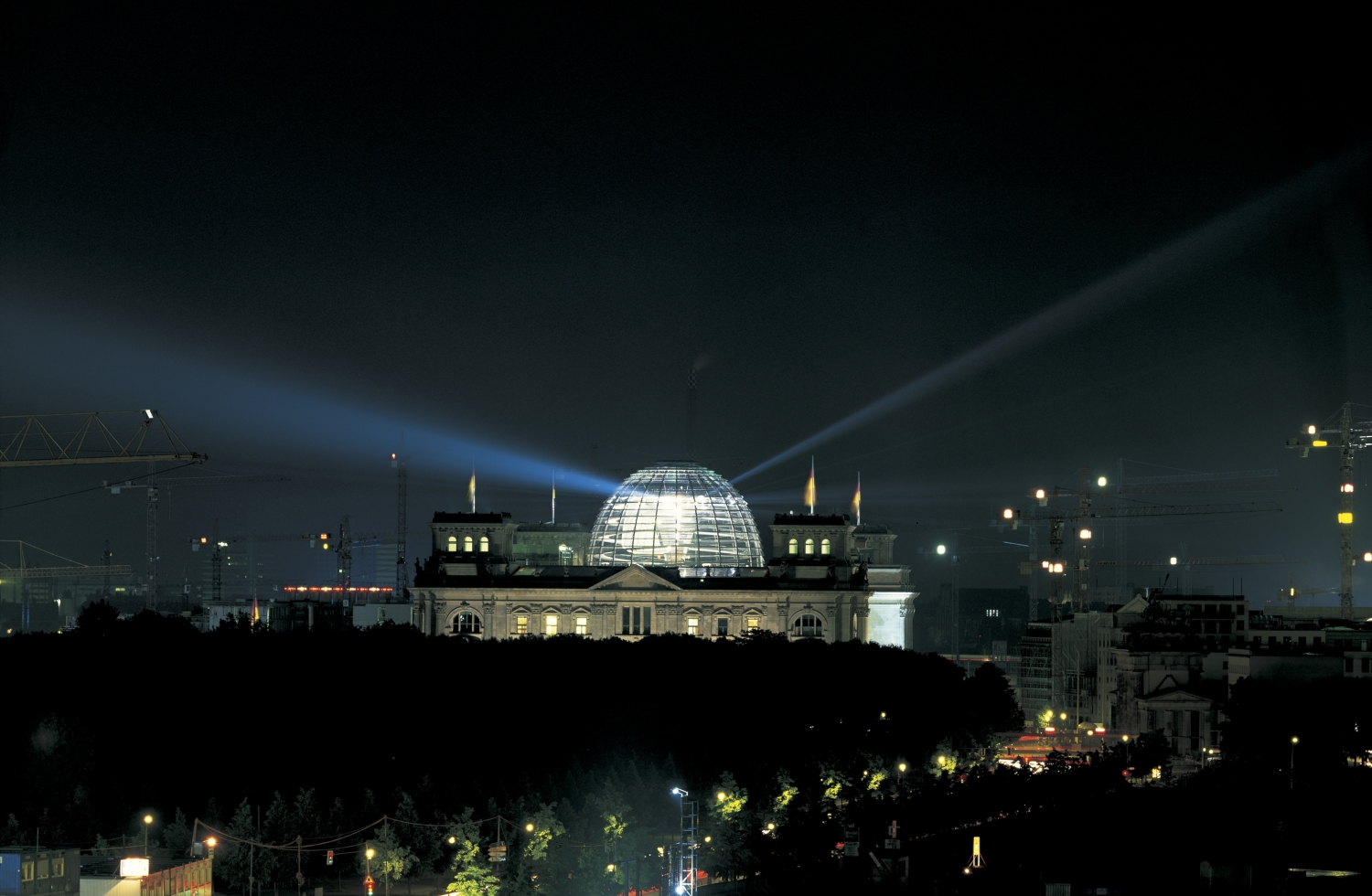 Idea 607645: Reichstag, New German Parliament by Foster + Partners ...