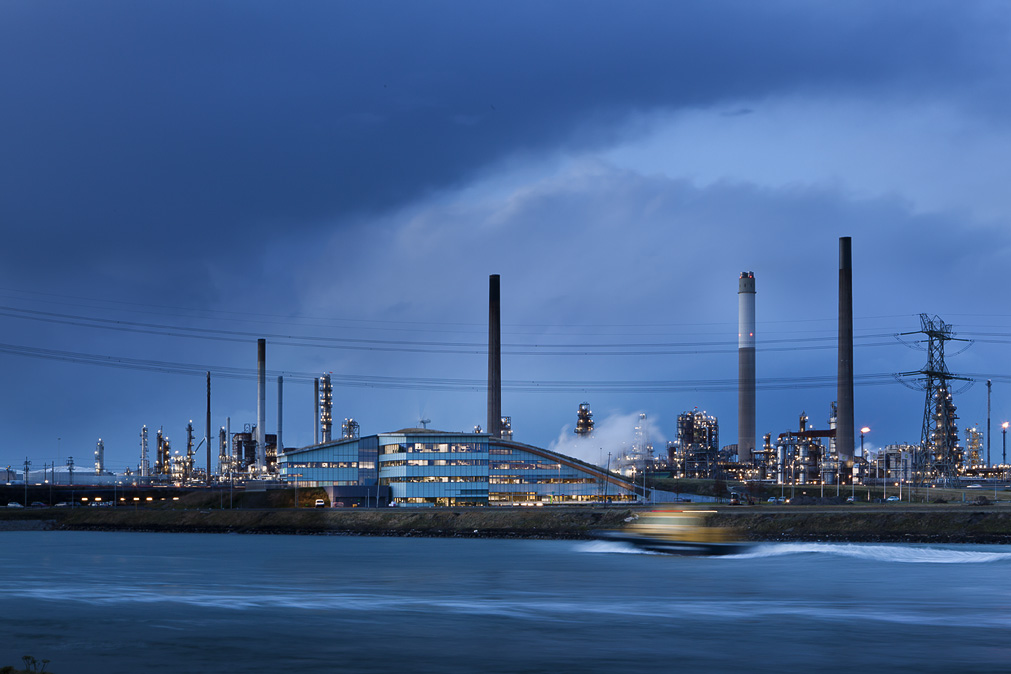 BP Rotterdam Refinery by GROUP A - Architizer