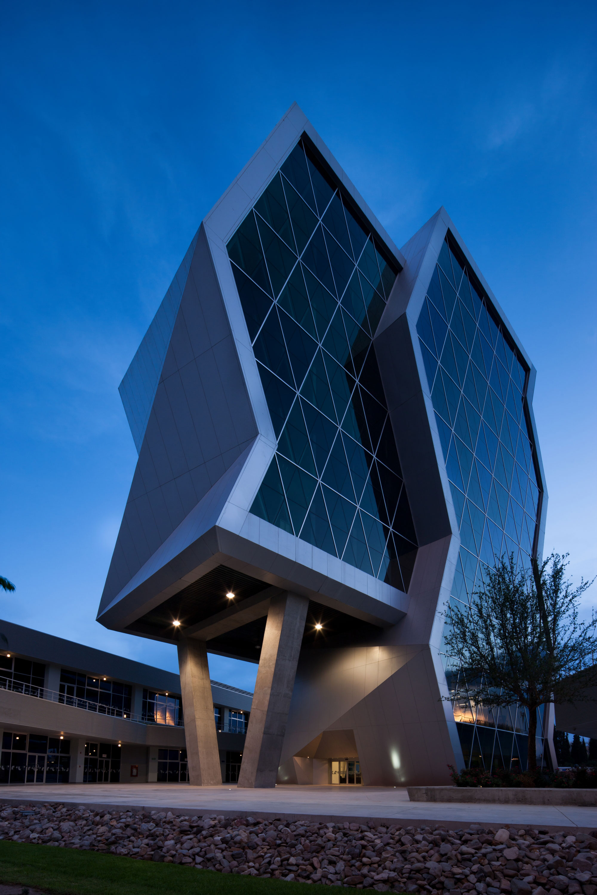 PIT3 Technology Park by Grupo ARKHOS - Architizer