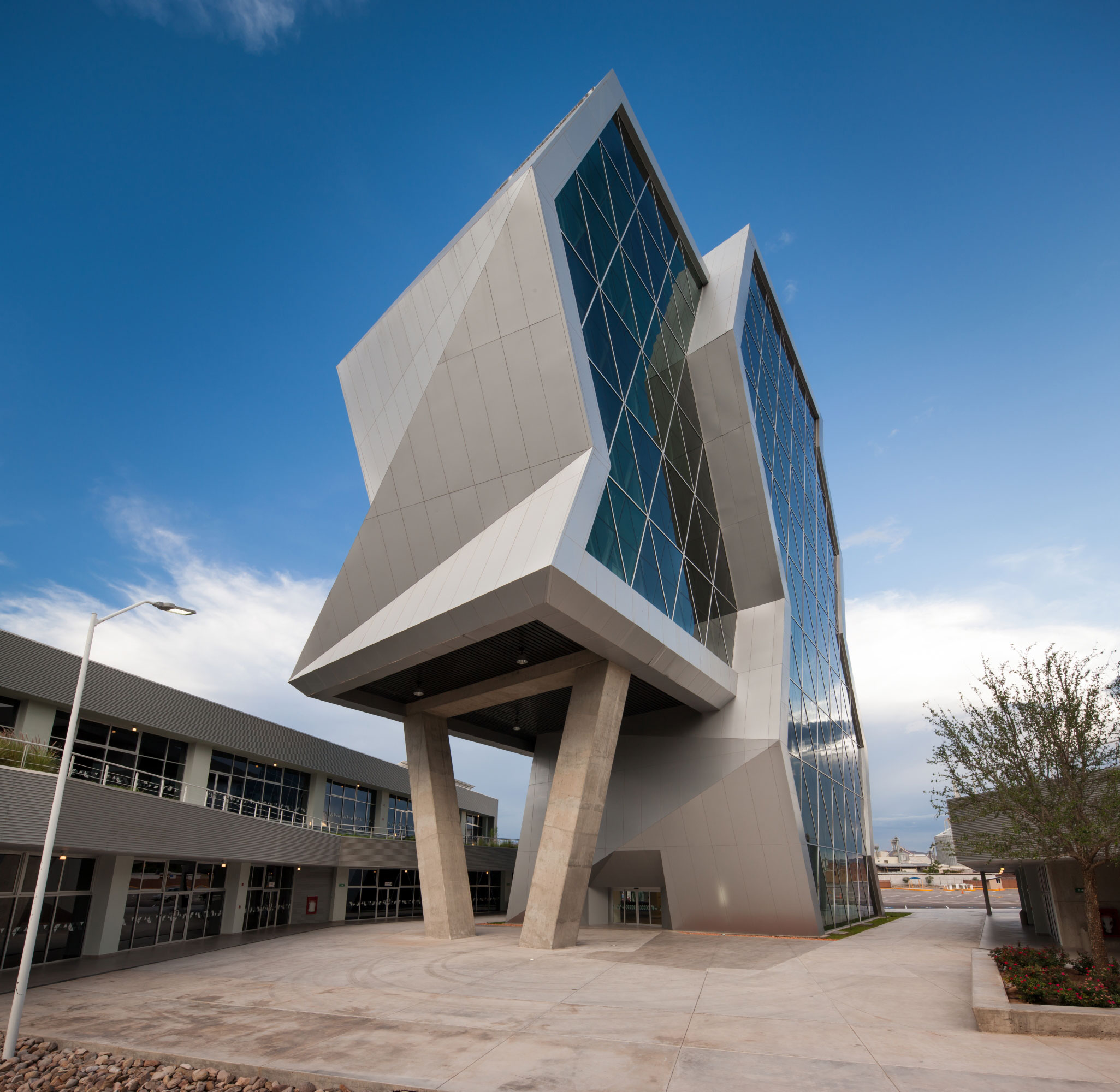 PIT3 Technology Park by Grupo ARKHOS - Architizer