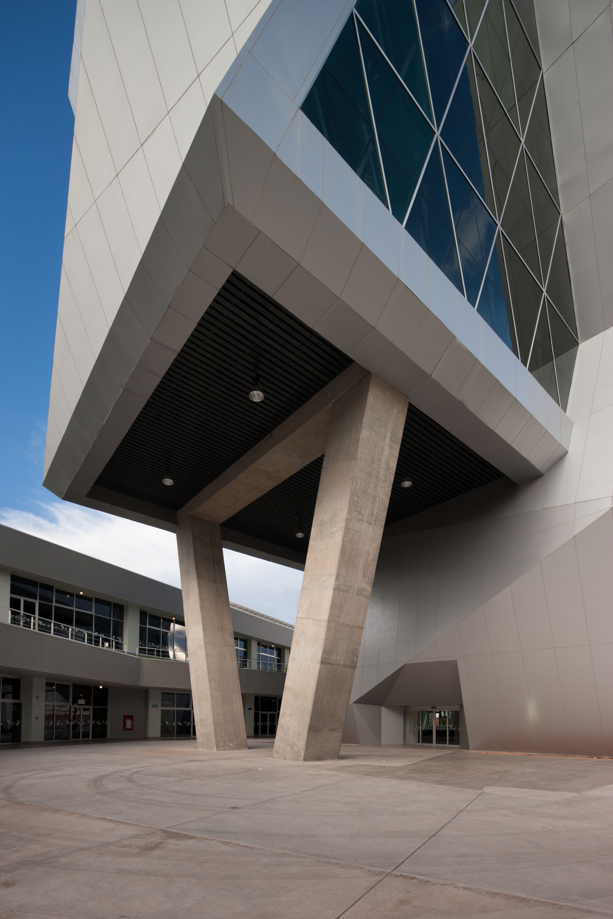 PIT3 Technology Park by Grupo ARKHOS - Architizer