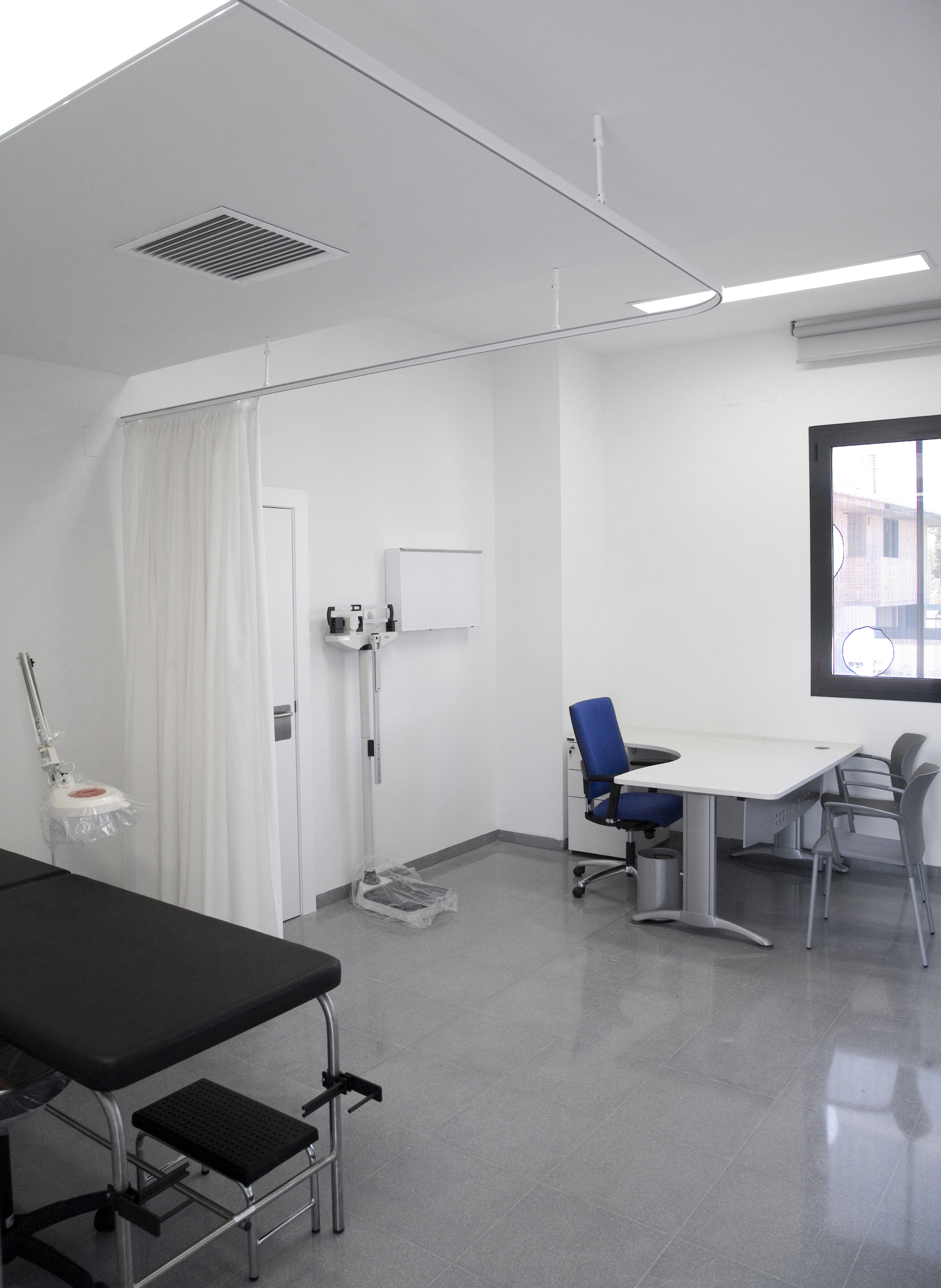 Cortes Medical Center by Iñigo Esparza Arquitecto - Architizer